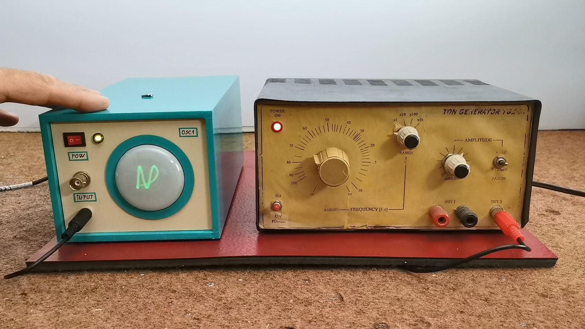 DIY Simplest Small CRT Oscilloscope : 4 Steps - Instructables