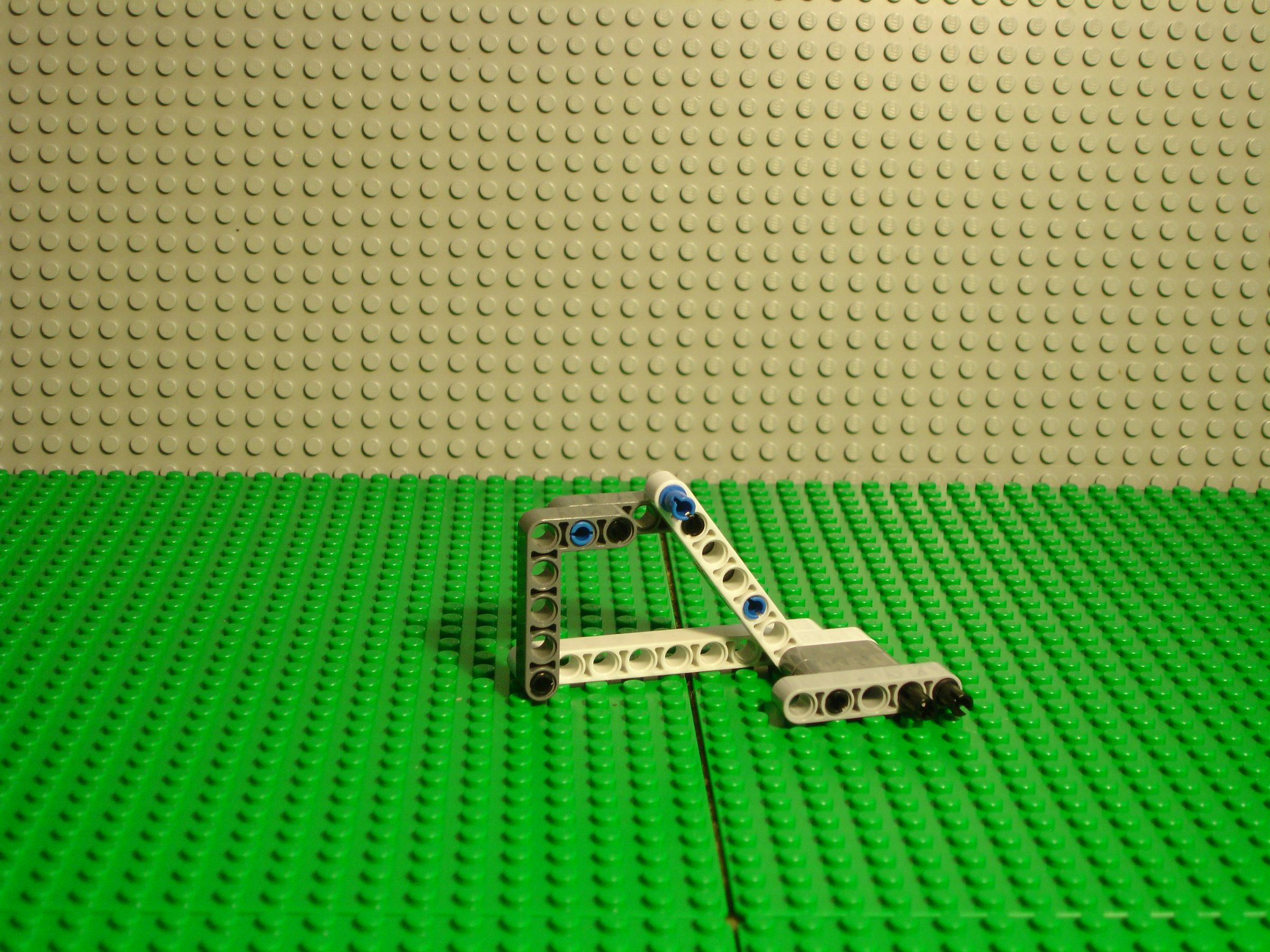Build a Simple LEGO Starter Robot : 7 Steps - Instructables