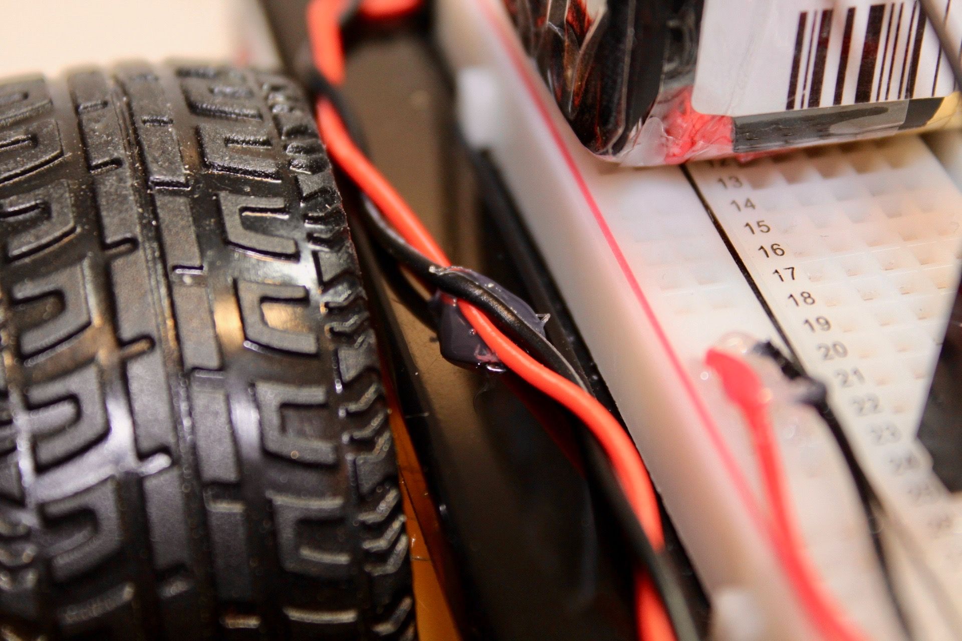 Sarah the Simplest Arduino Robot : 9 Steps (with Pictures) - Instructables