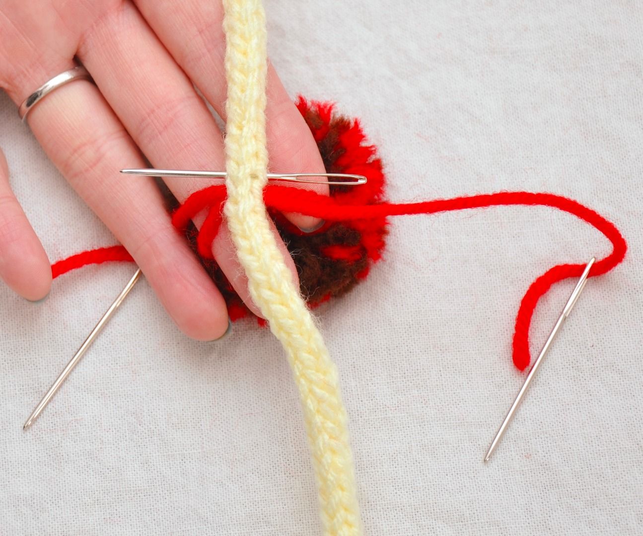 Spaghetti and Meatball Knit Scarf : 9 Steps (with Pictures) - Instructables