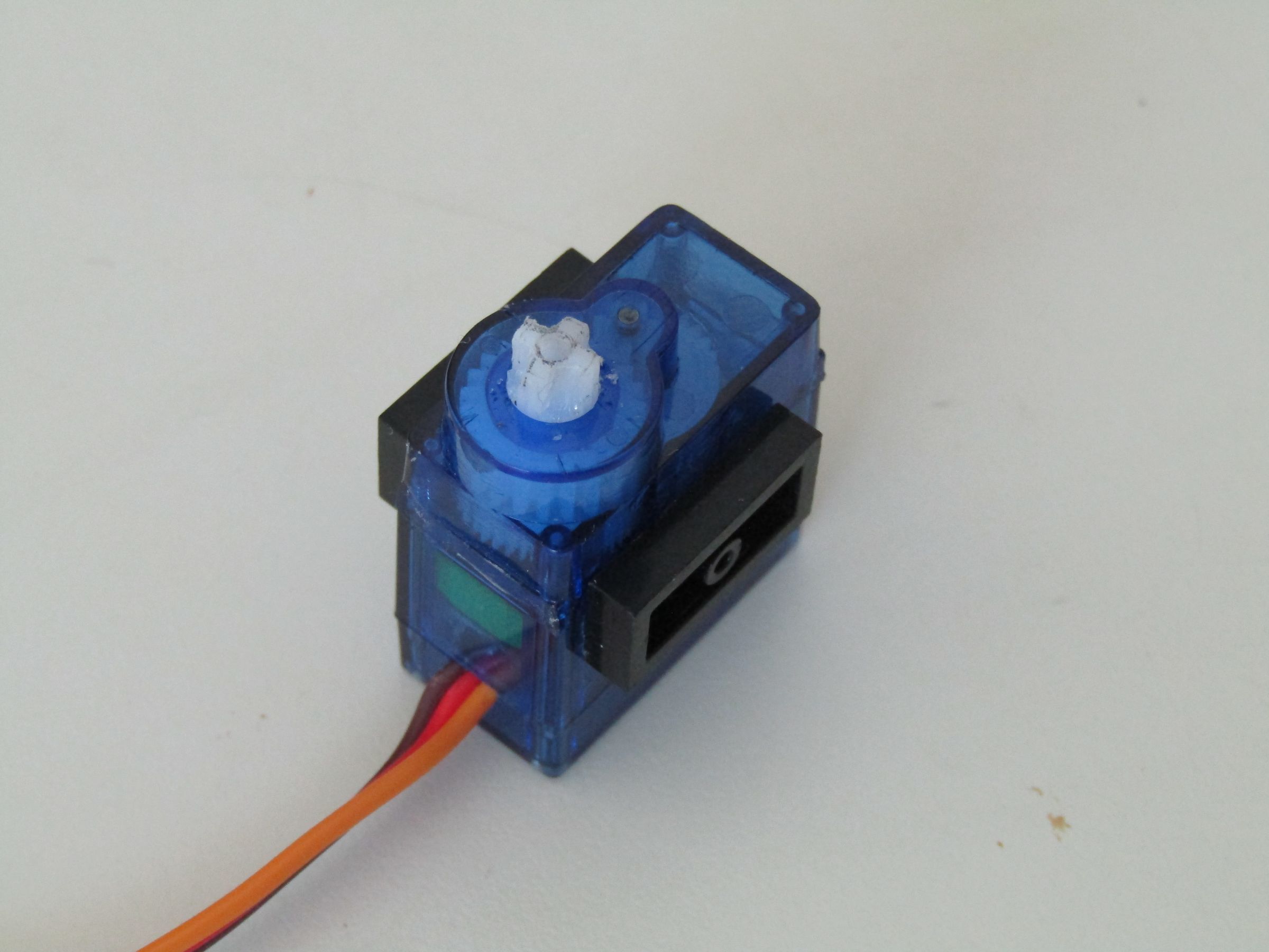 Hacking Servos to Serve Your Way : 9 Steps - Instructables