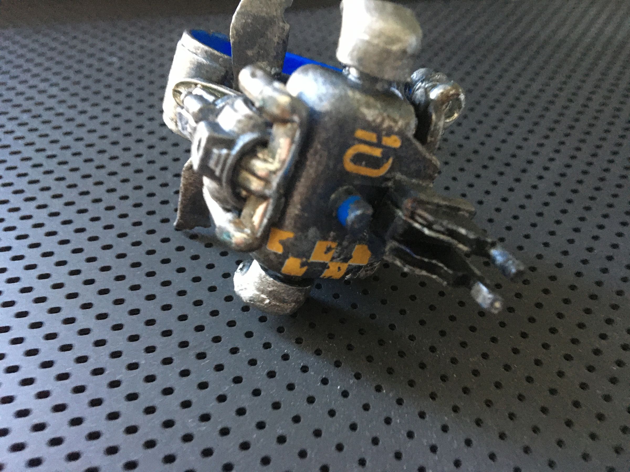 Kitbashing a Tabletop Model Robot : 5 Steps (with Pictures) - Instructables