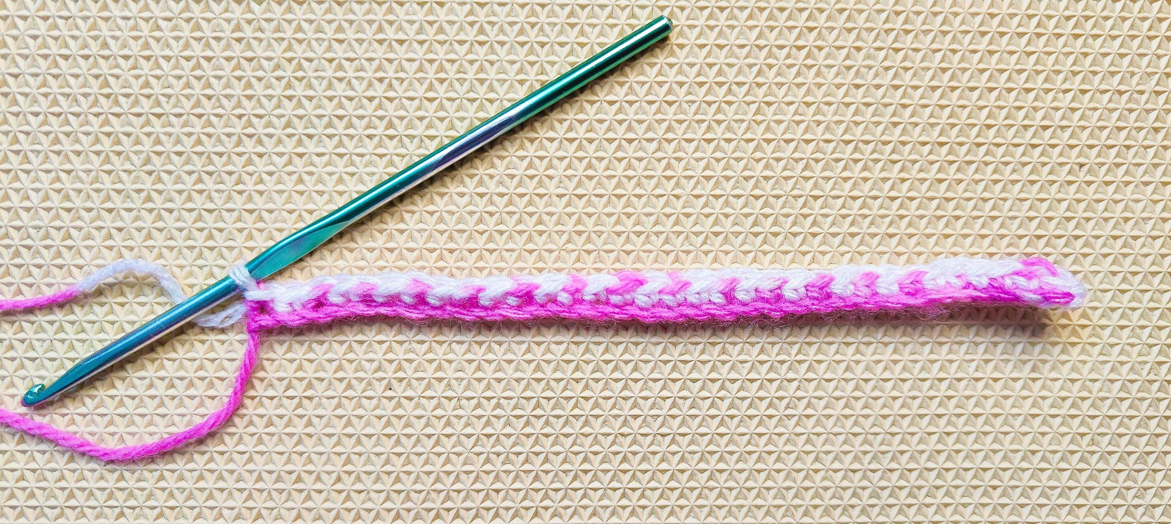 Easiest One Row Repeat Crochet Scarf Pattern : 6 Steps (with Pictures ...