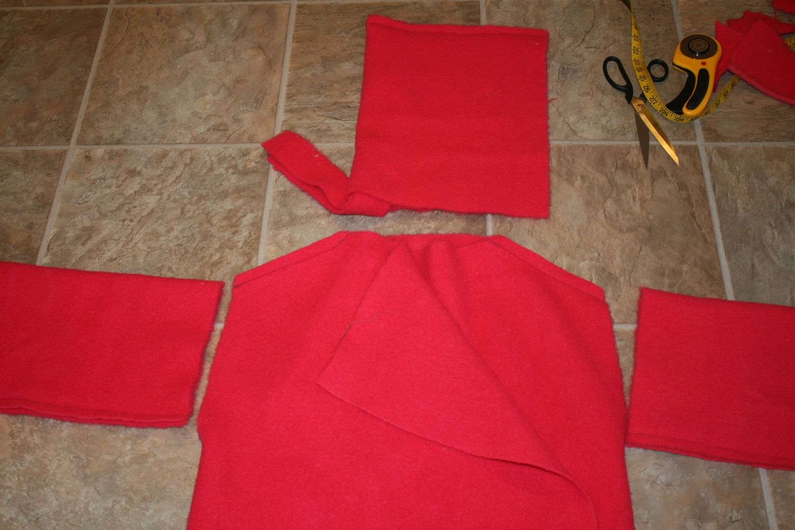 How to Make a Simple Blanket Coat : 9 Steps (with Pictures) - Instructables