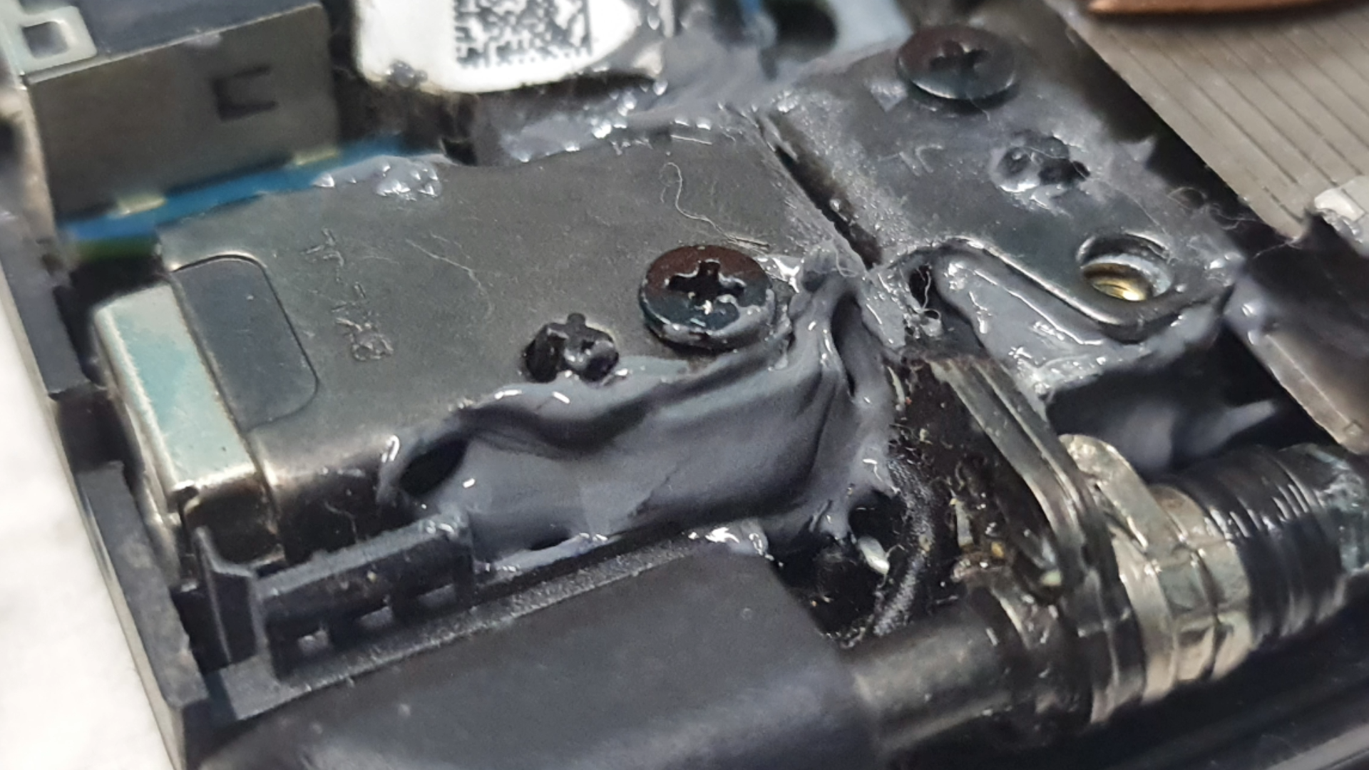 Laptop Hinge Repair | Asus Fx504 : 5 Steps (with Pictures) - Instructables