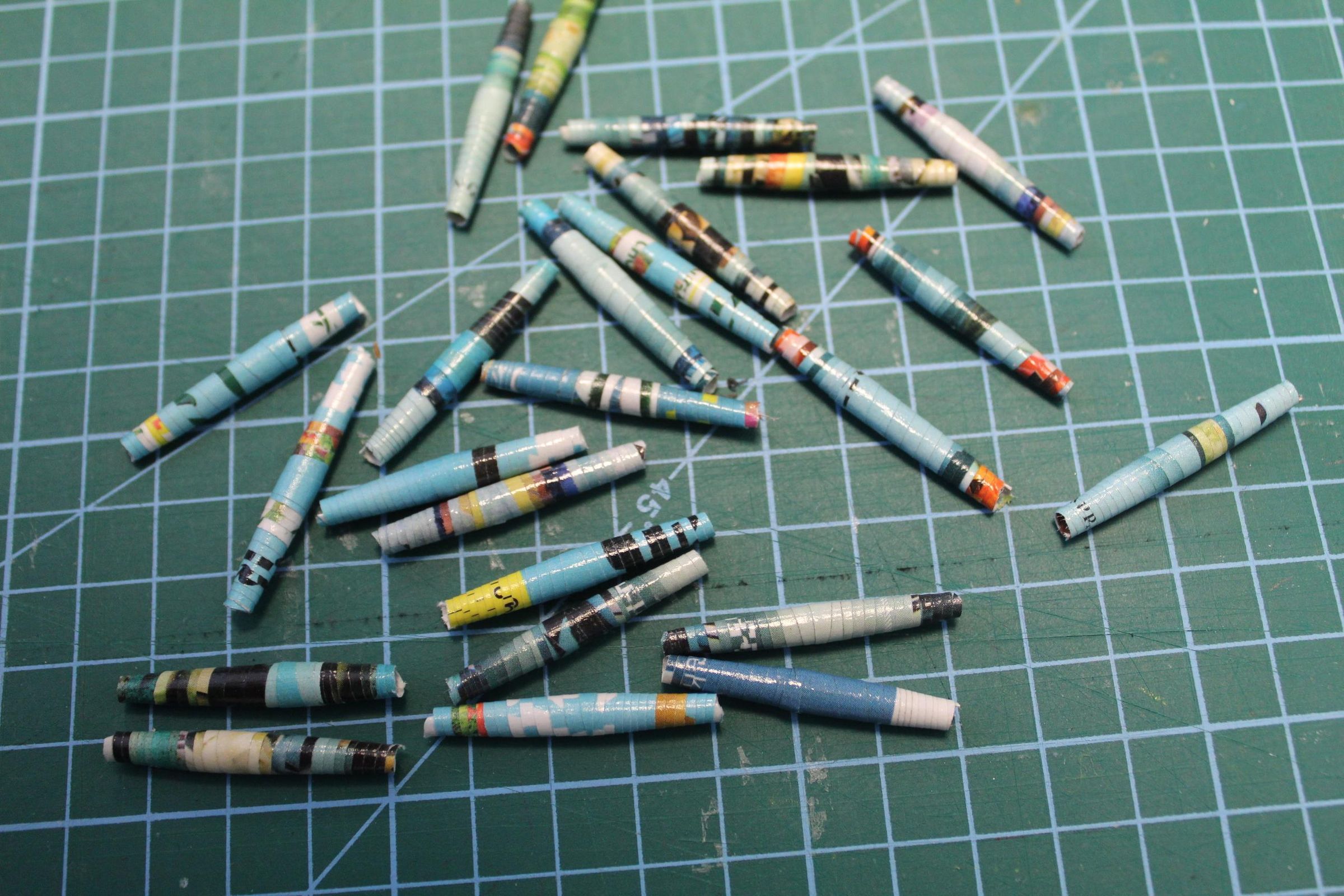 Magnificent Magazine Paper Beaded Bracelet : 10 Steps (with Pictures ...