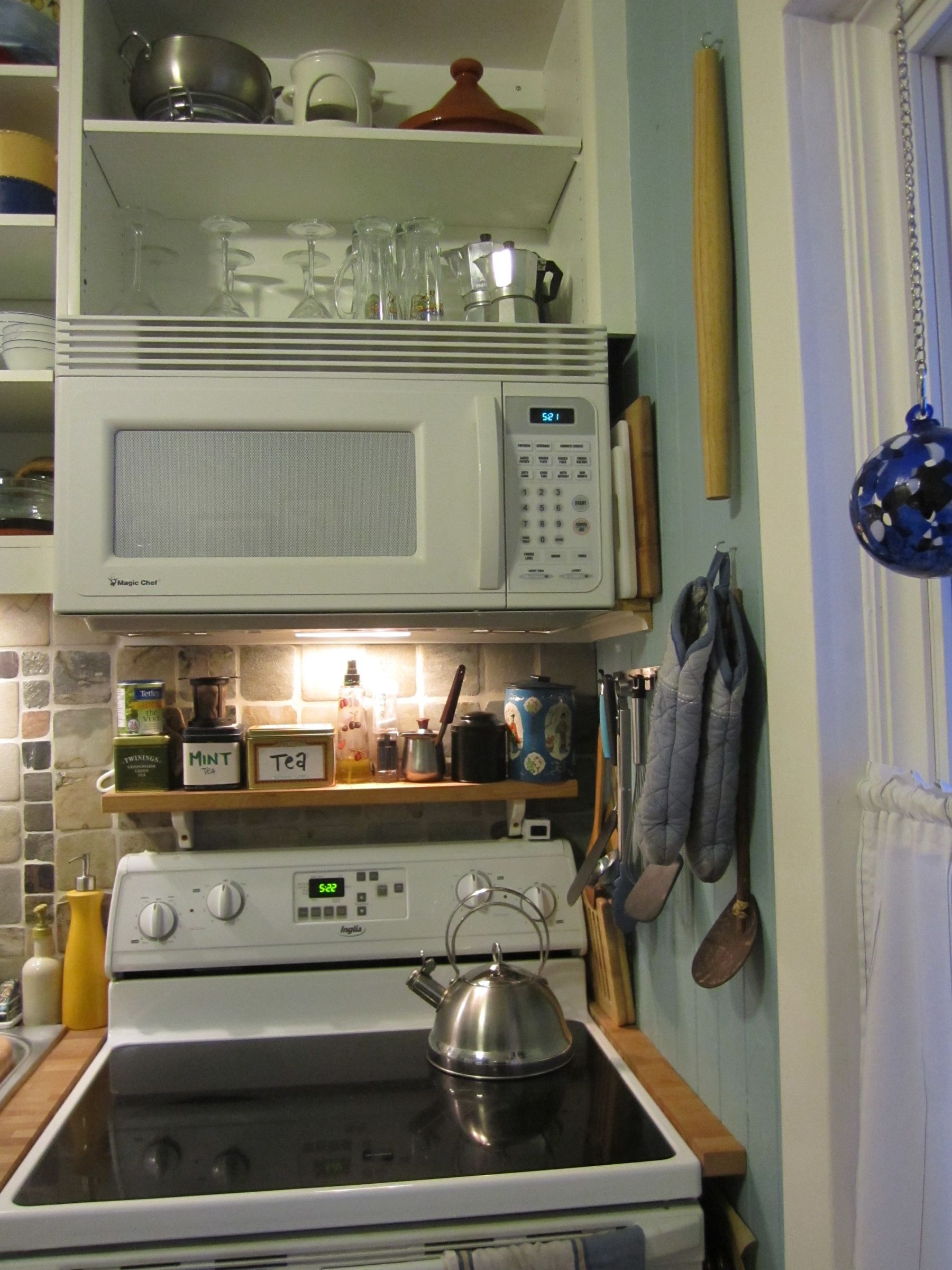 Making the Most of a Small Kitchen : My Workspace (with Pictures ...