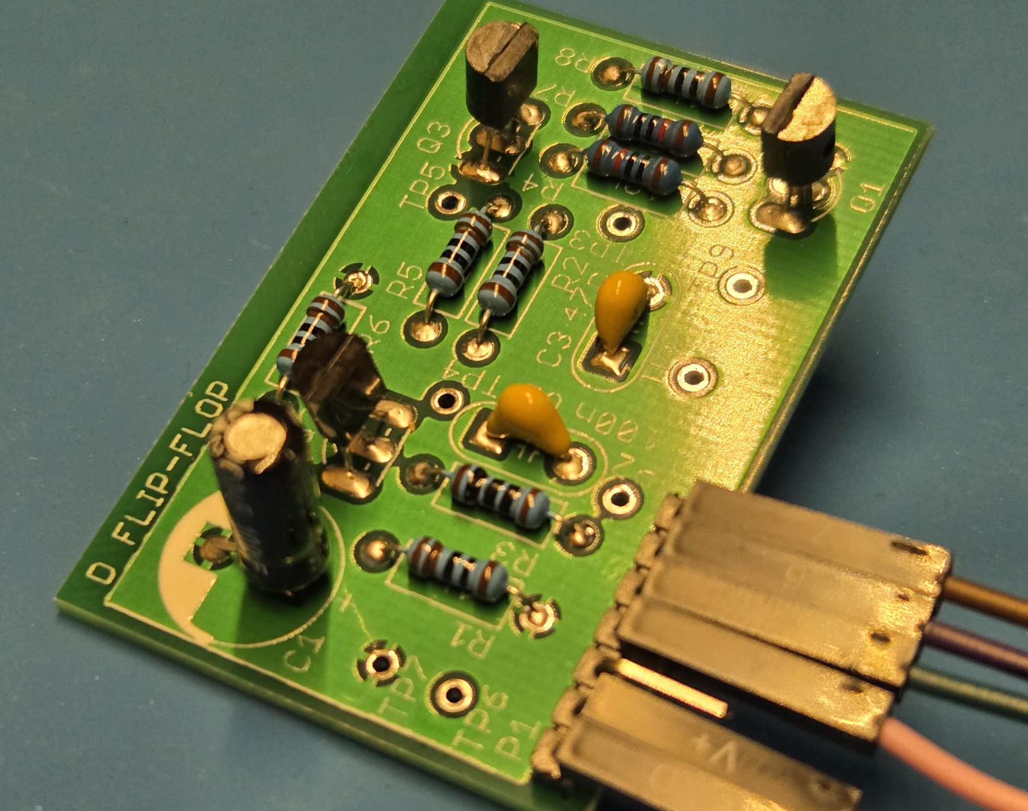 D Flip-Flop, MiniPCB, 10A-20, Rev A1-01 : 3 Steps - Instructables