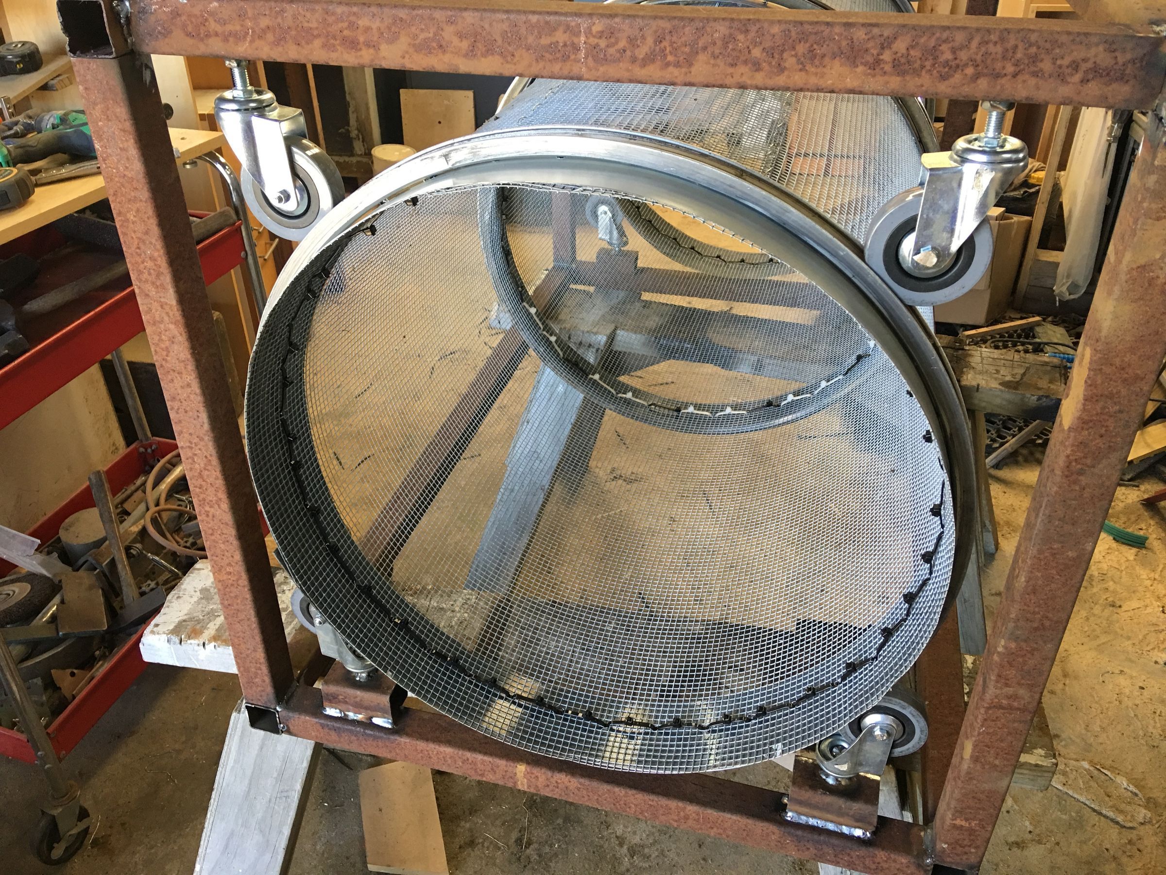 Building a Soil Sifter / Rotary Trommel : 7 Steps (with Pictures ...