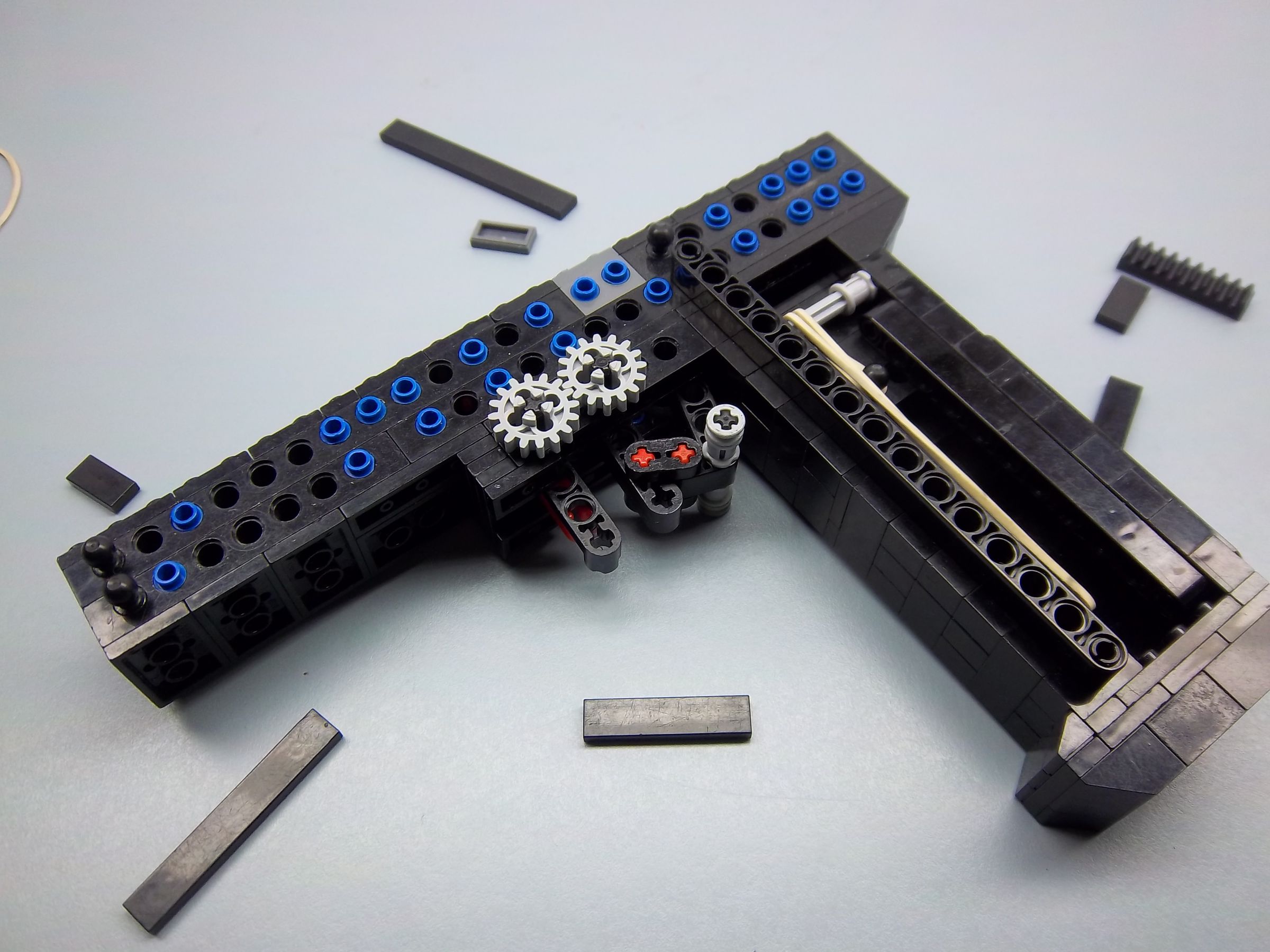 Functional LEGO Pistol (with GIF) : 4 Steps (with Pictures) - Instructables