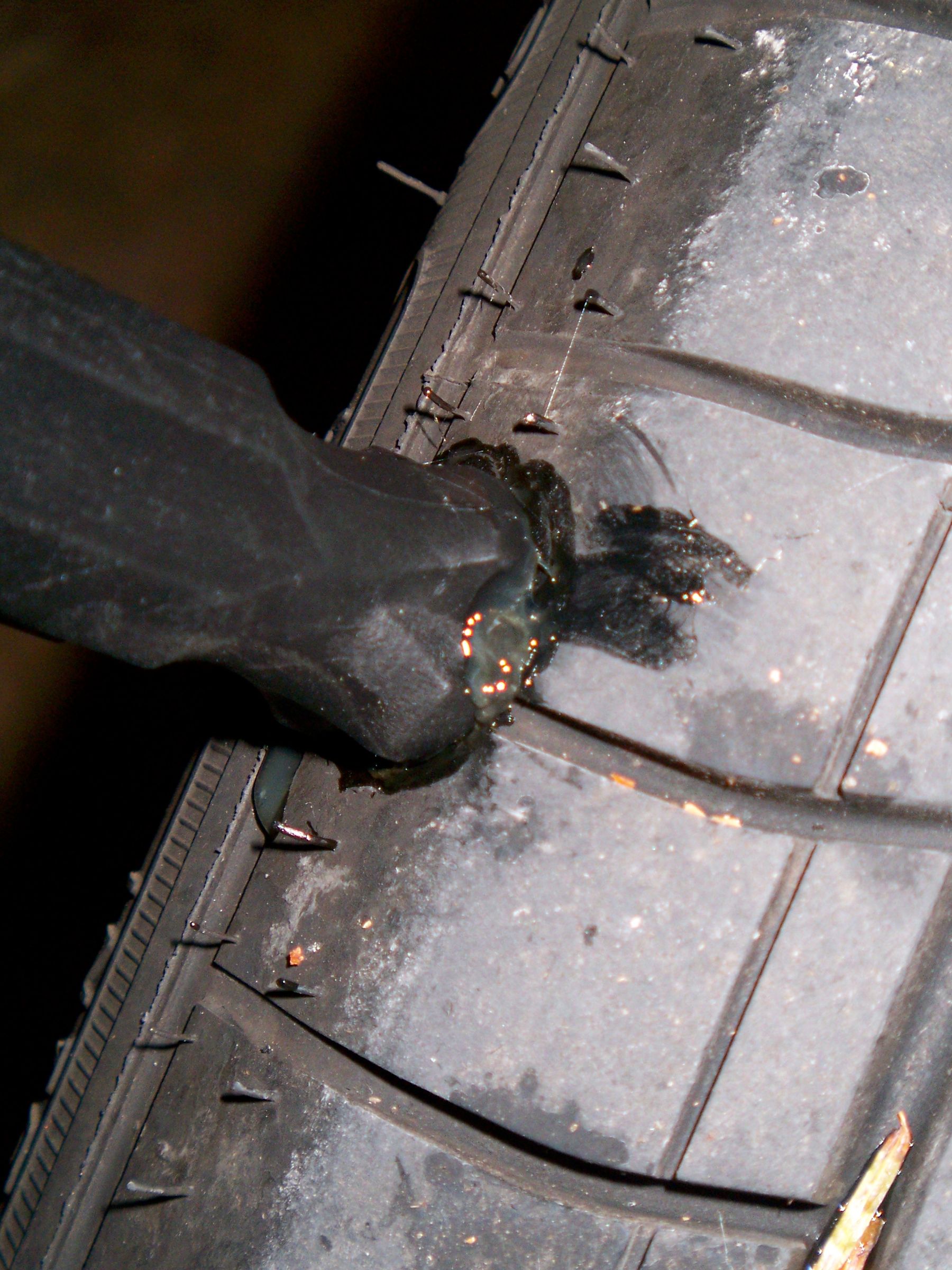 How to Fix a Flat Car Tire : 6 Steps - Instructables