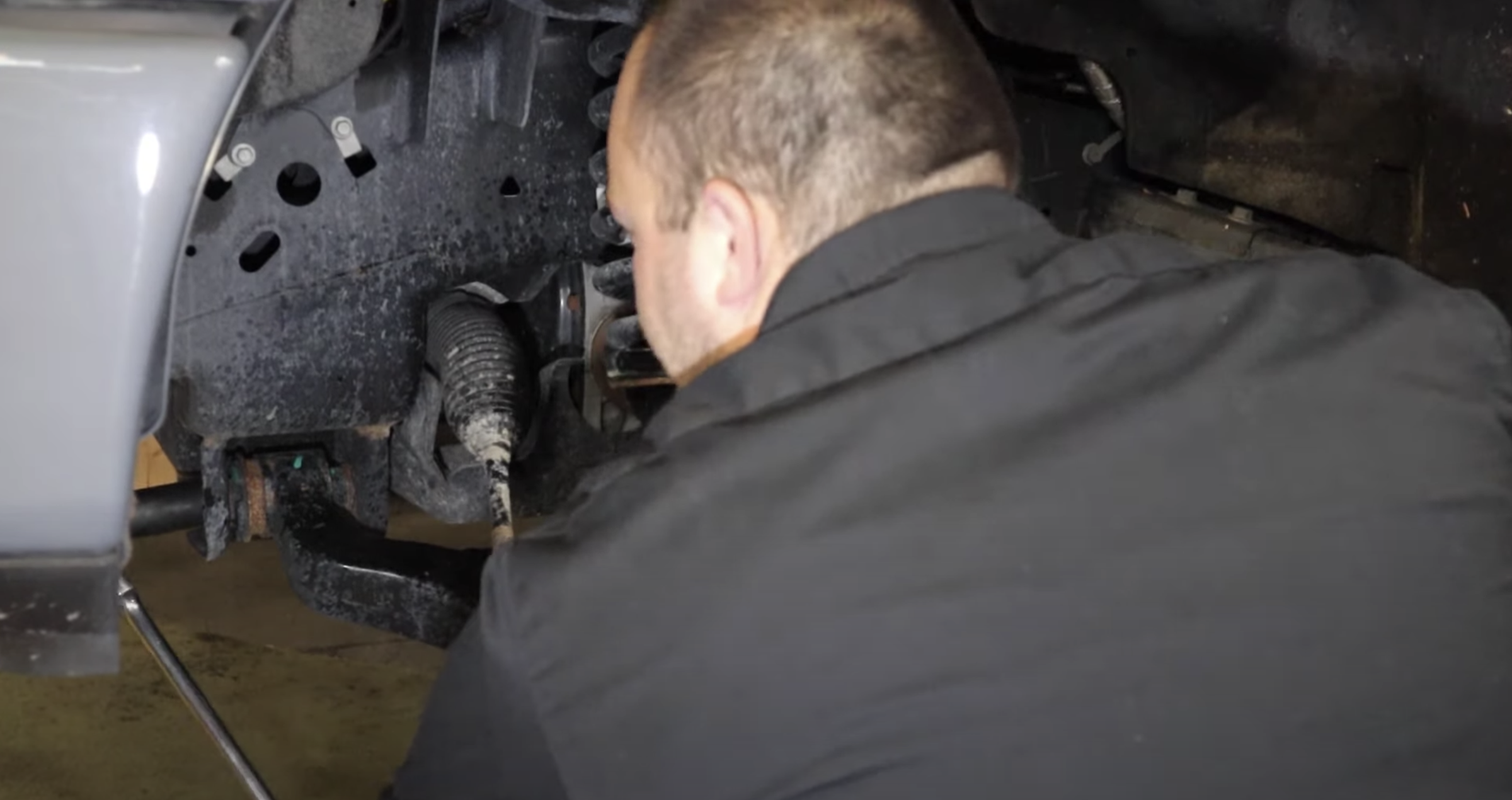 F150 2.5" Leveling Kit Install : 11 Steps (with Pictures) - Instructables