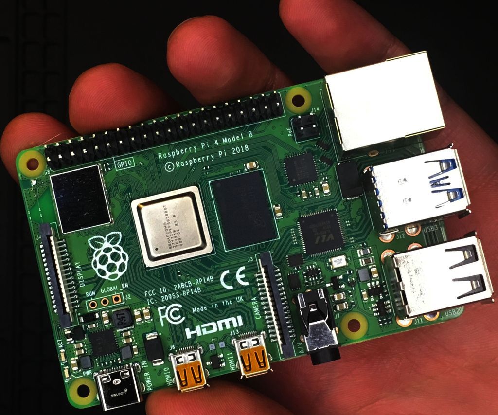 Getting Started With the Raspberry Pi 4 Desktop Kit : 7 Steps ...