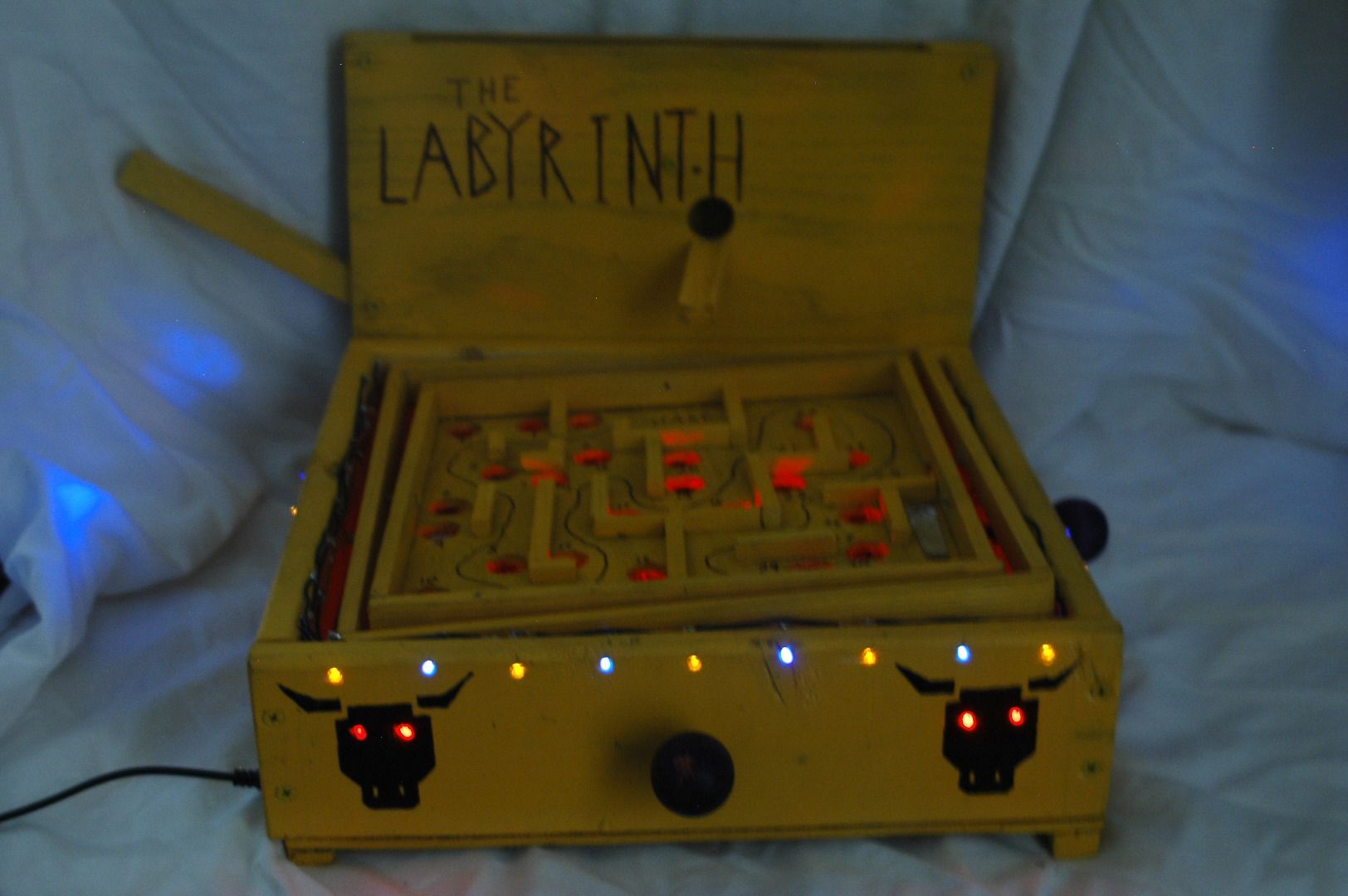 Electric Labyrinth: a DIY Arcade Game : 31 Steps (with Pictures ...