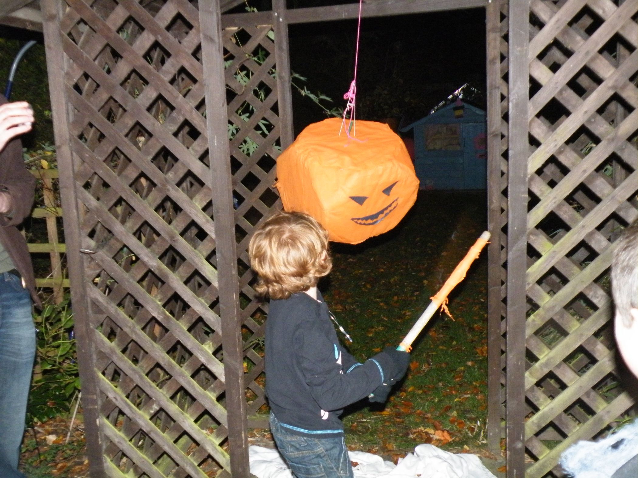 Make an Emergency Halloween Pinata : 4 Steps - Instructables