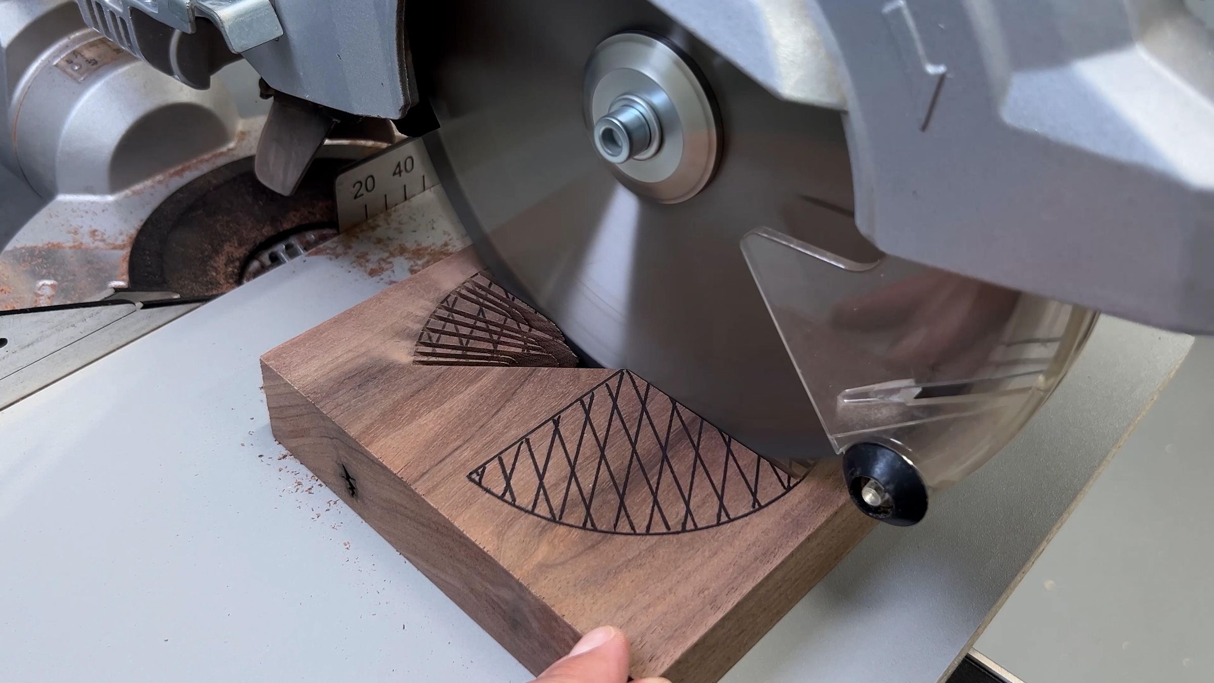 A Bowl Using Just a Mitre Saw! : 13 Steps (with Pictures) - Instructables