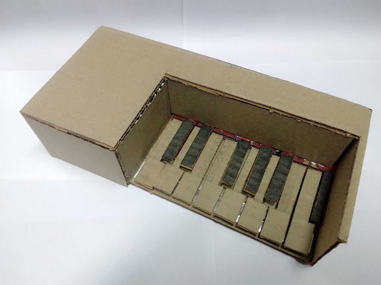 Cardboard Piano : 9 Steps (with Pictures) - Instructables