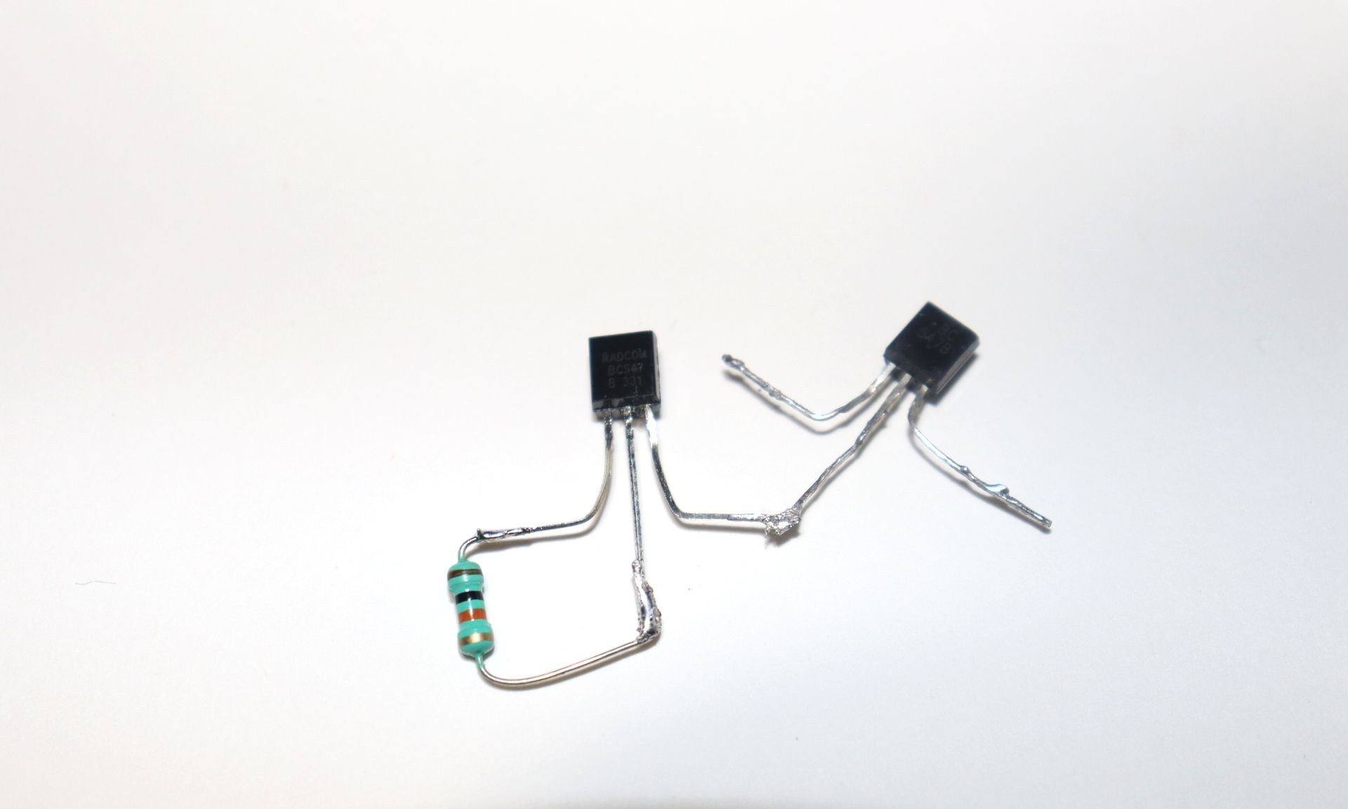 BC547 Double Transistor Audio Amplifier : 8 Steps - Instructables