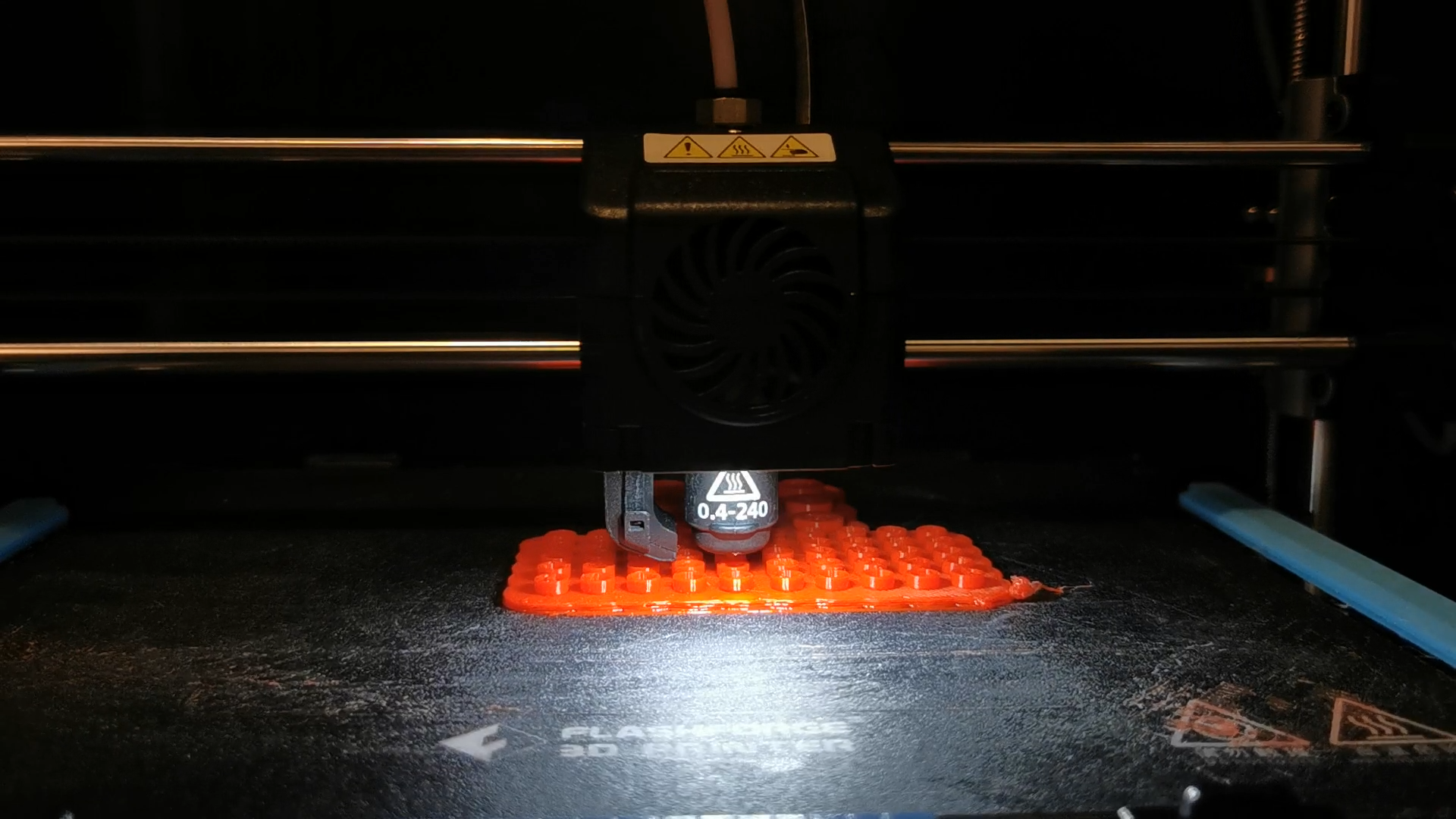 Dim the Lights Without a Dimmer - Mechanical Dimming Iris Lamp : 12 ...