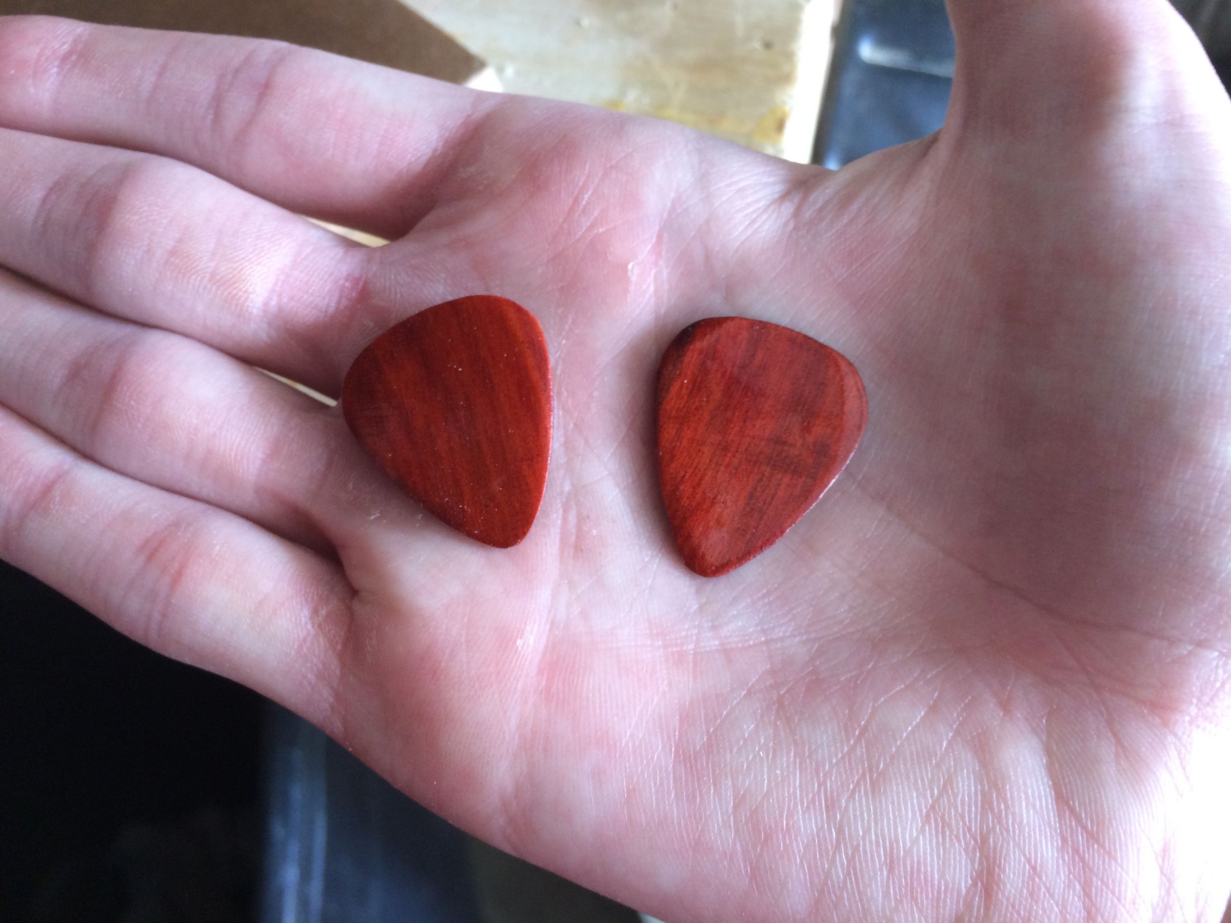 Wooden Guitar Picks : 6 Steps (with Pictures) - Instructables