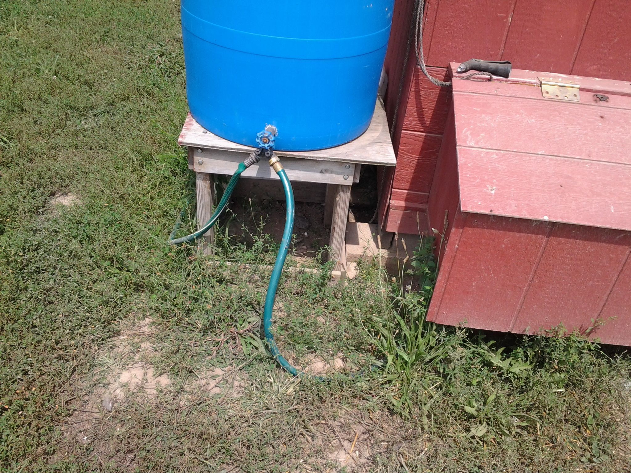 Rain Barrel Waterer Using a Float Valve - Instructables