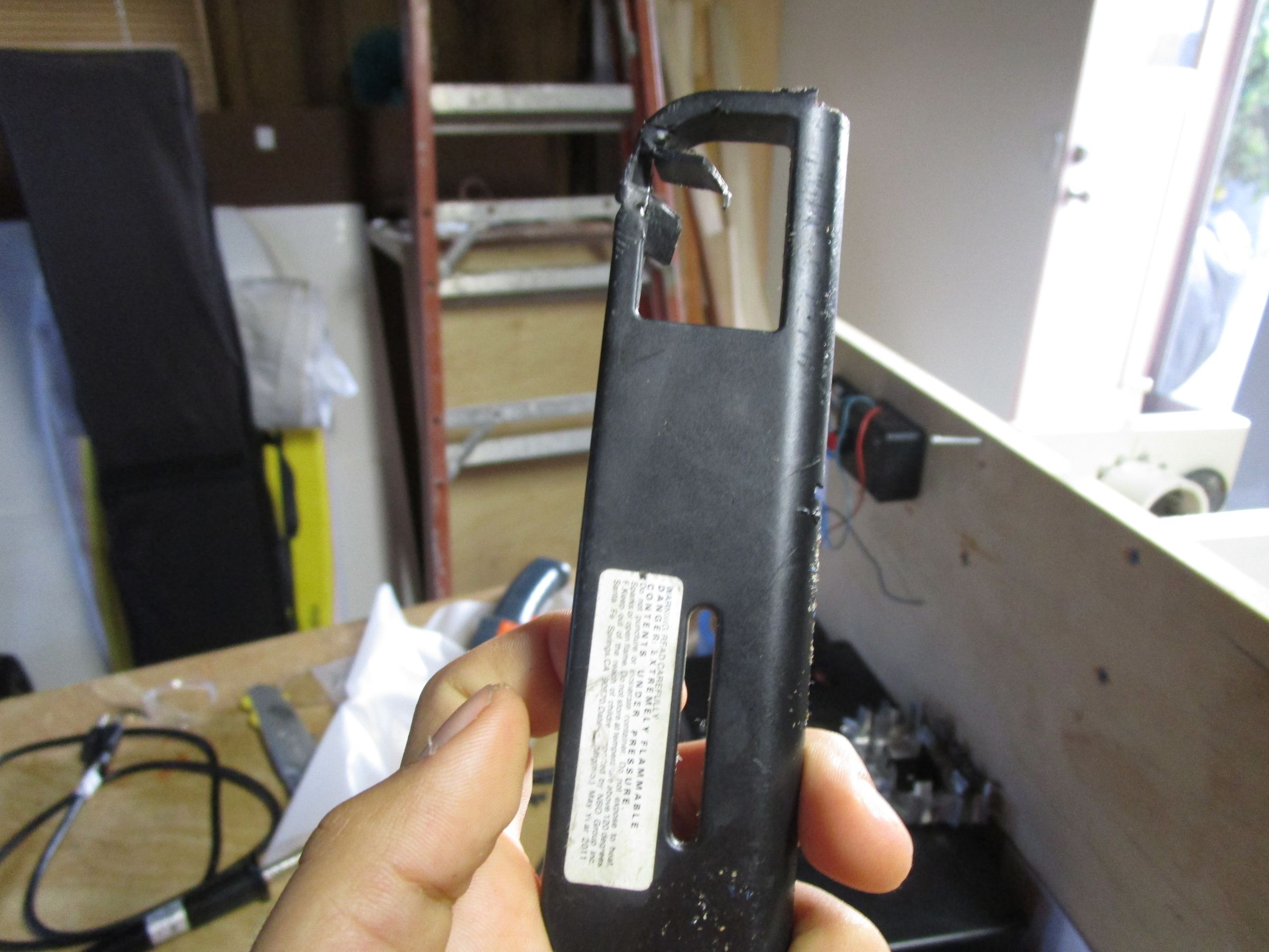 Rechargeable Handheld Capacitor Flashlight : 7 Steps - Instructables