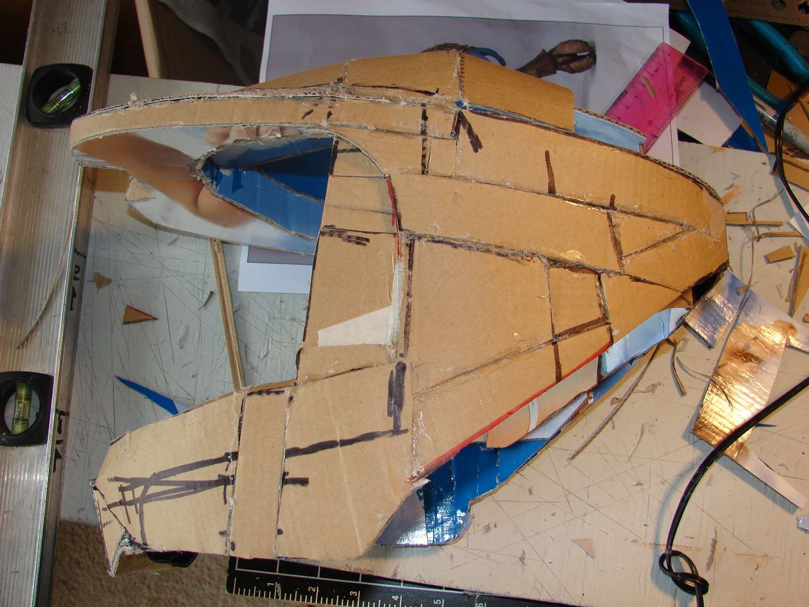 Cardboard/Fiberglass Halo 3 Inspired Master Chief Costume : 15 Steps ...