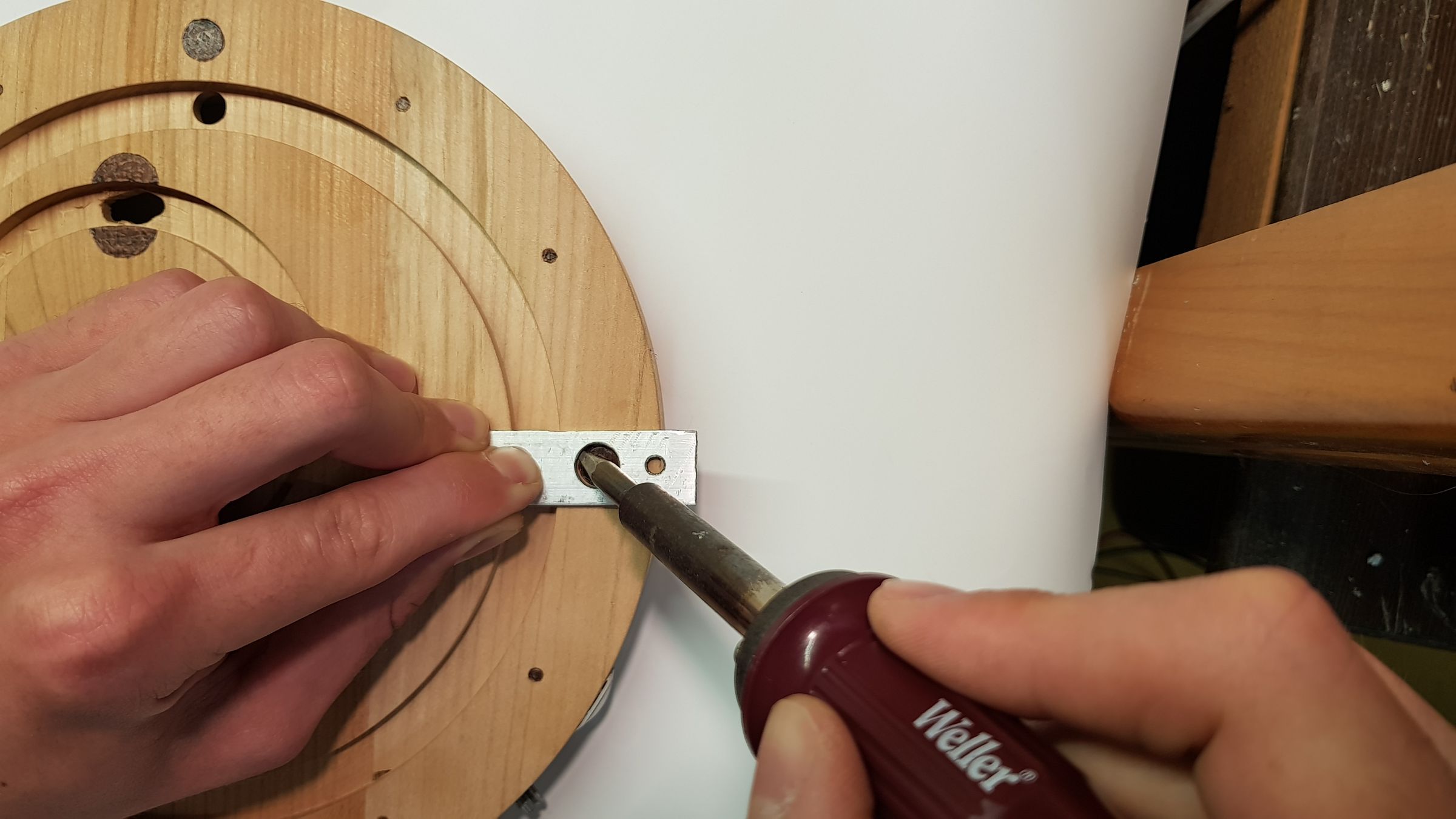 LEDura - Analog LED Clock : 12 Steps (with Pictures) - Instructables