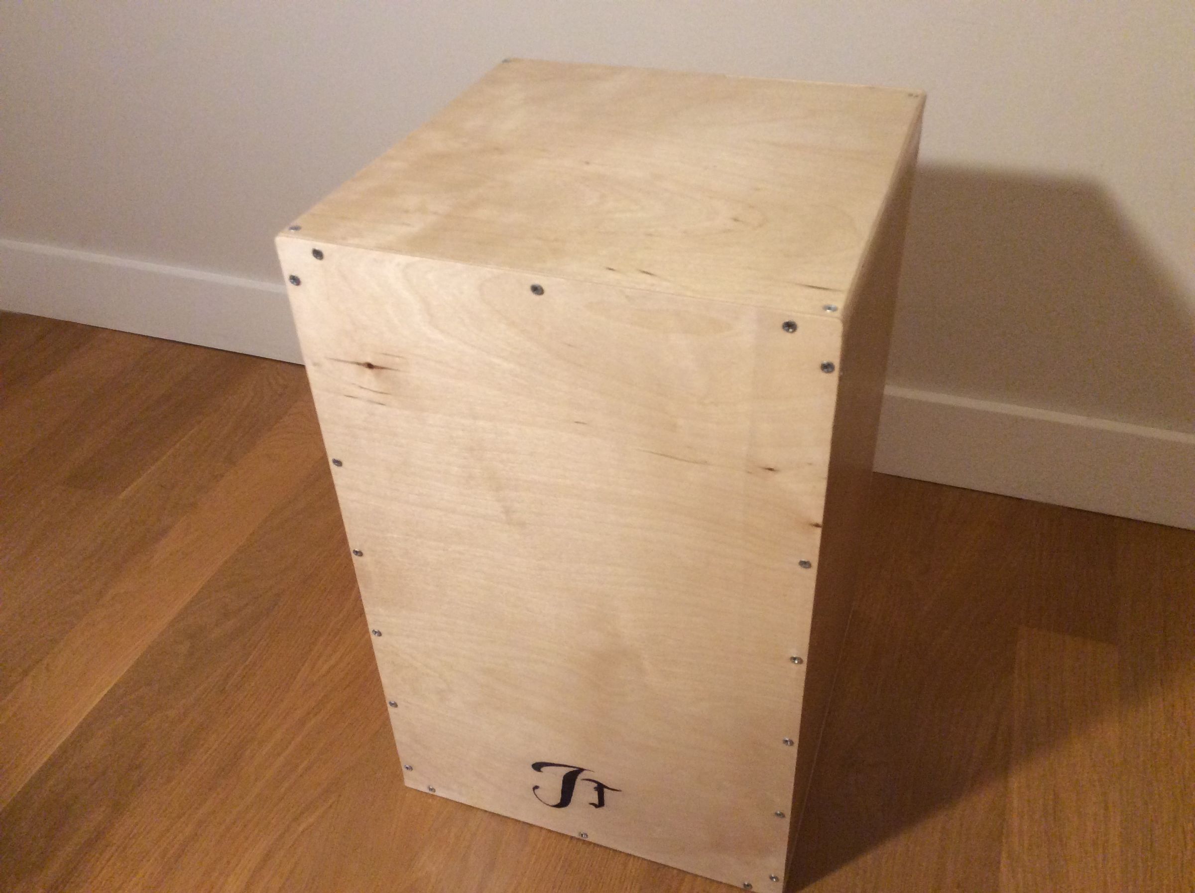 How to Build a Cajon From Scratch : 7 Steps (with Pictures) - Instructables