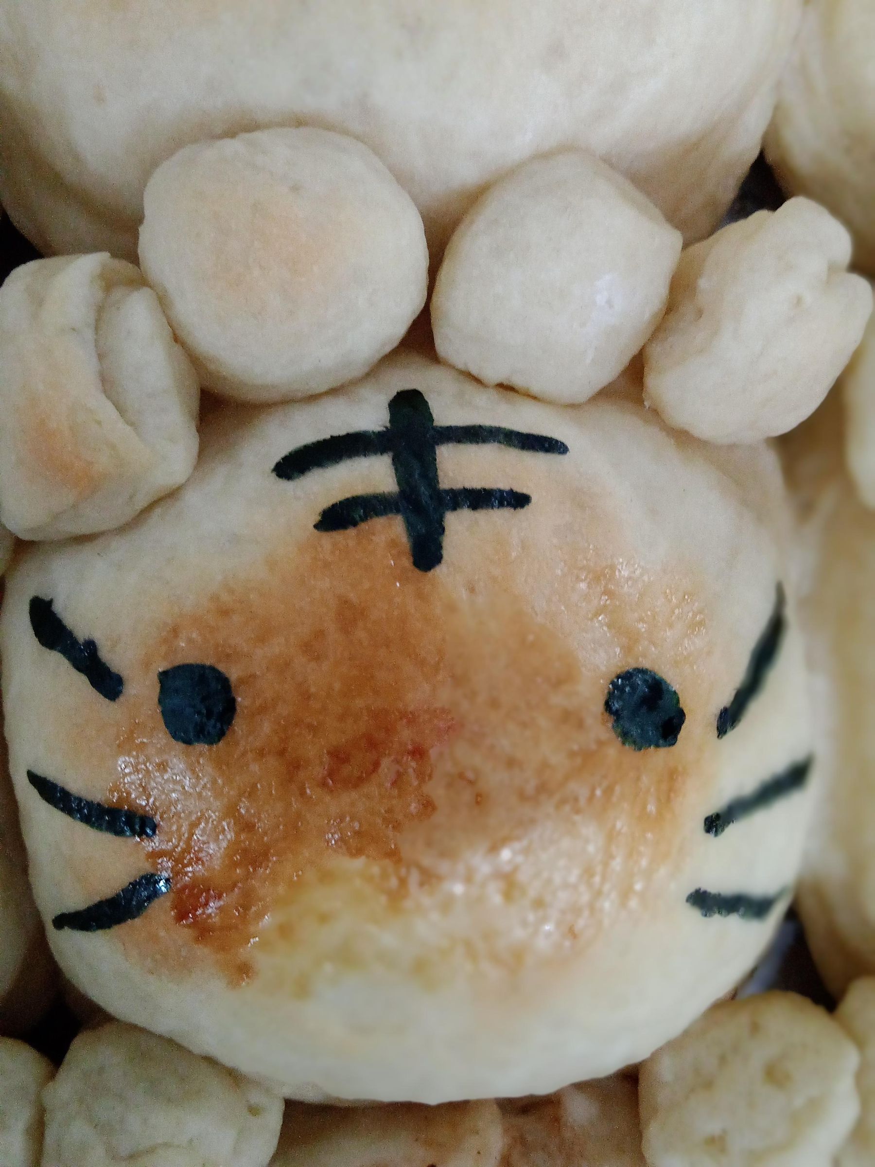 Cat Family | Cats and Tigers Pull-apart Buns : 14 Steps (with Pictures ...