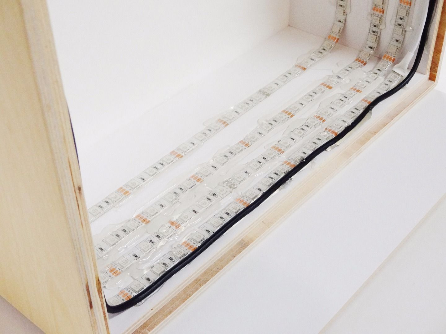 How to Make an LED Light Box : 11 Steps (with Pictures) - Instructables