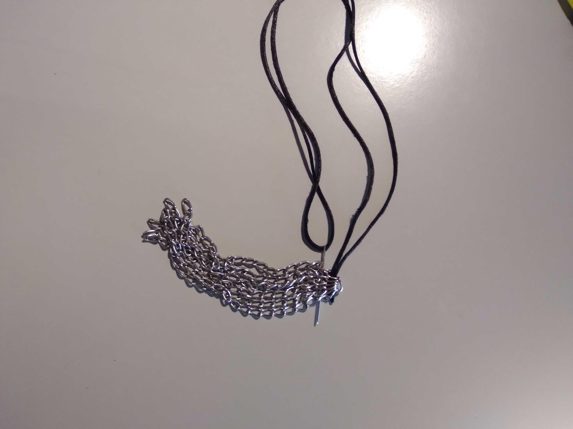 Chain and Intertwined Thread Bracelet : 6 Steps - Instructables