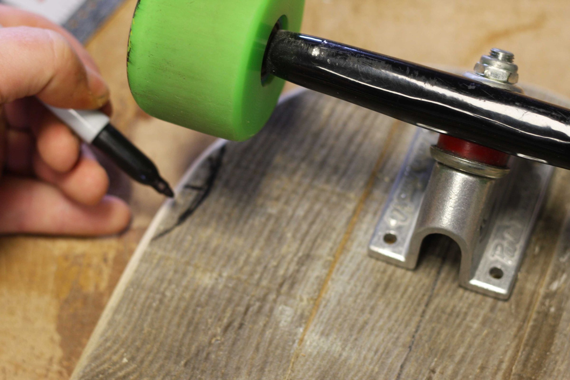 Rideable 'Skid'board : 8 Steps (with Pictures) - Instructables