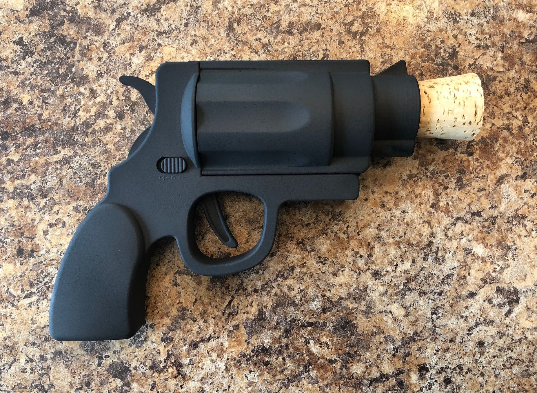 Harley Quinn 'Pop Gun' Replica : 3 Steps - Instructables