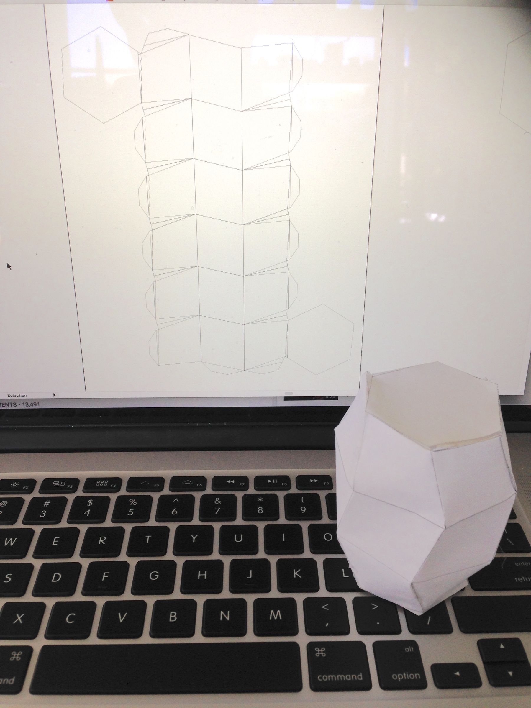 Twisted Prism Lanterns : 12 Steps (with Pictures) - Instructables