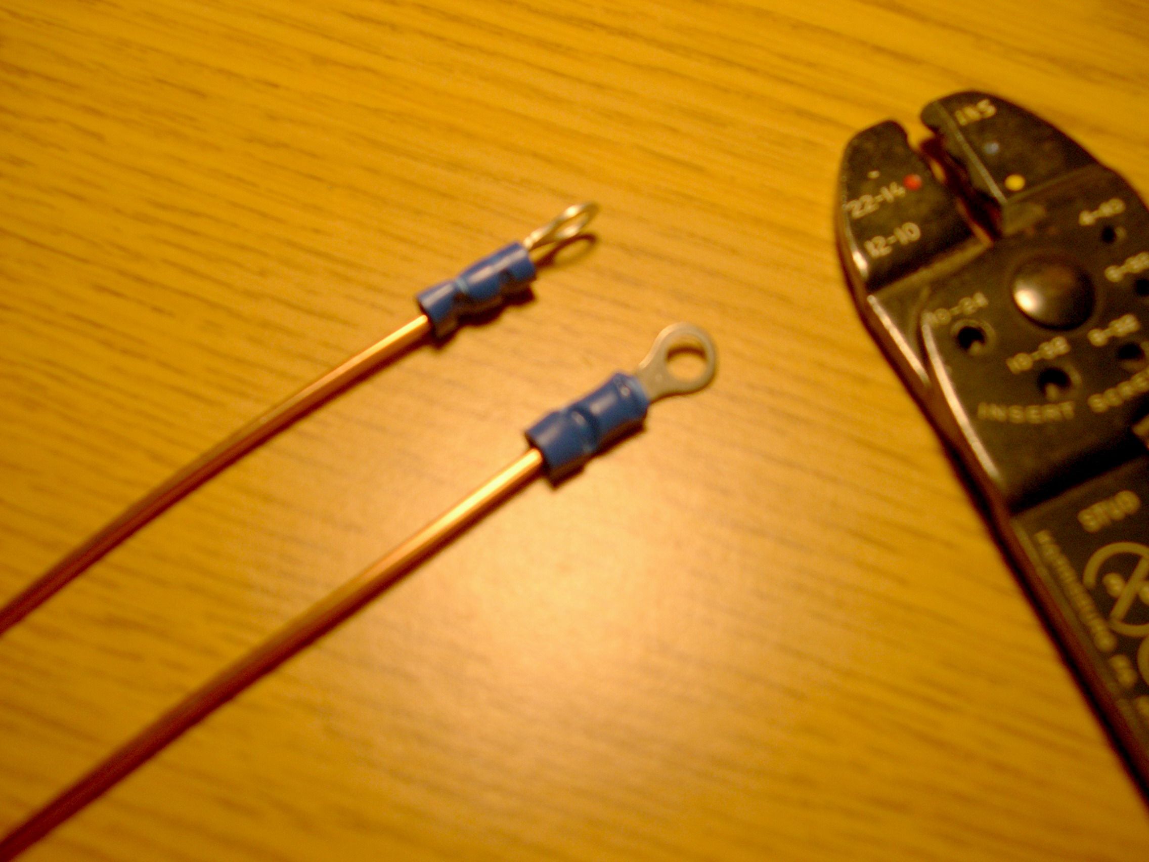 Build a Pair of Helping Hands : 5 Steps (with Pictures) - Instructables