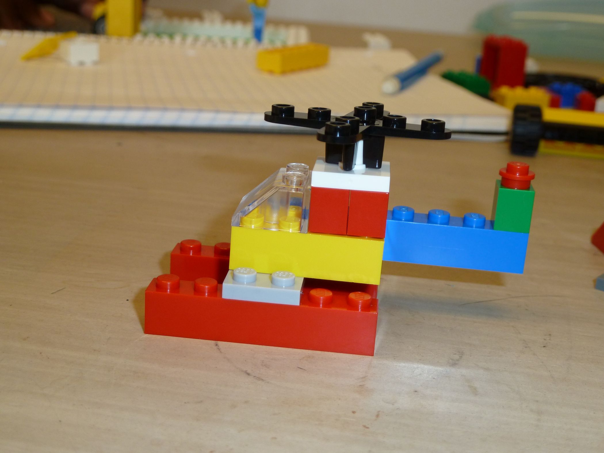 How to Create a Helicopter From LEGO : 7 Steps - Instructables