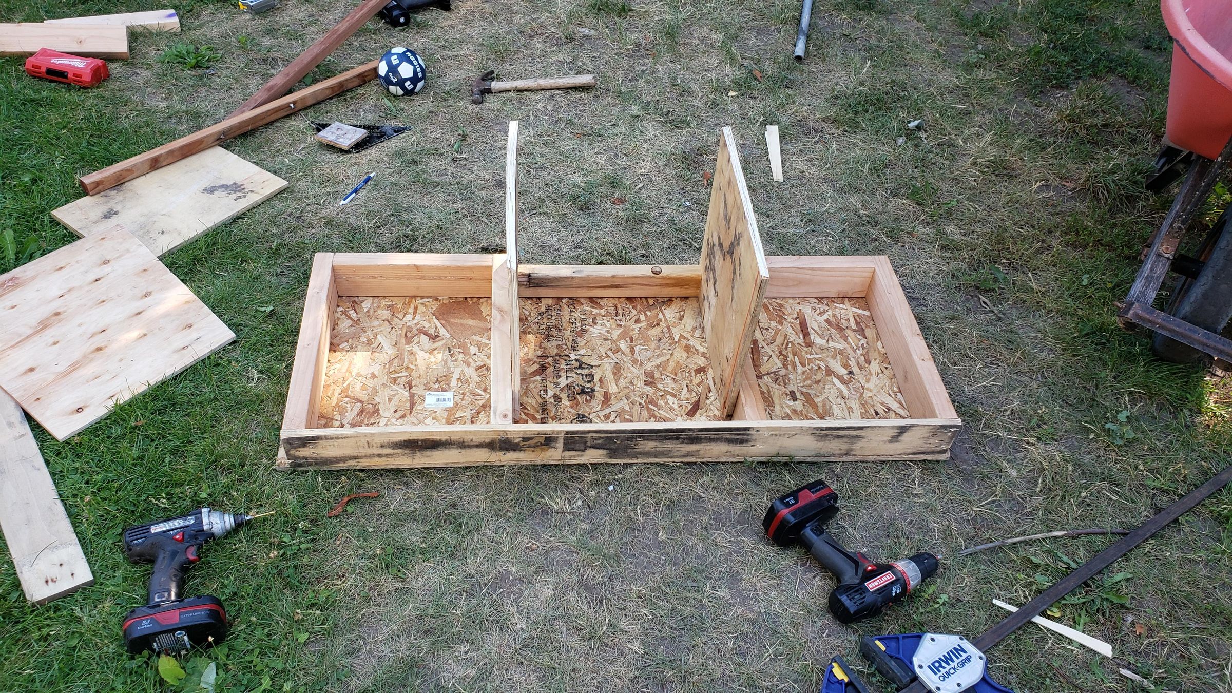 Easy Egg Collecting Exterior Nesting Box : 5 Steps (with Pictures ...