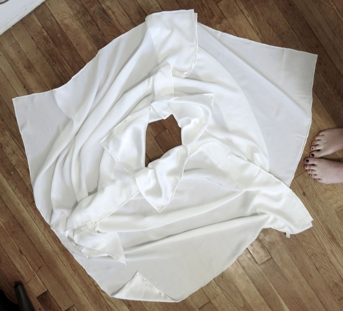 Turn 3 Silk Scarves and 3 Seams Into a 1920s Style Handkerchief Dress ...