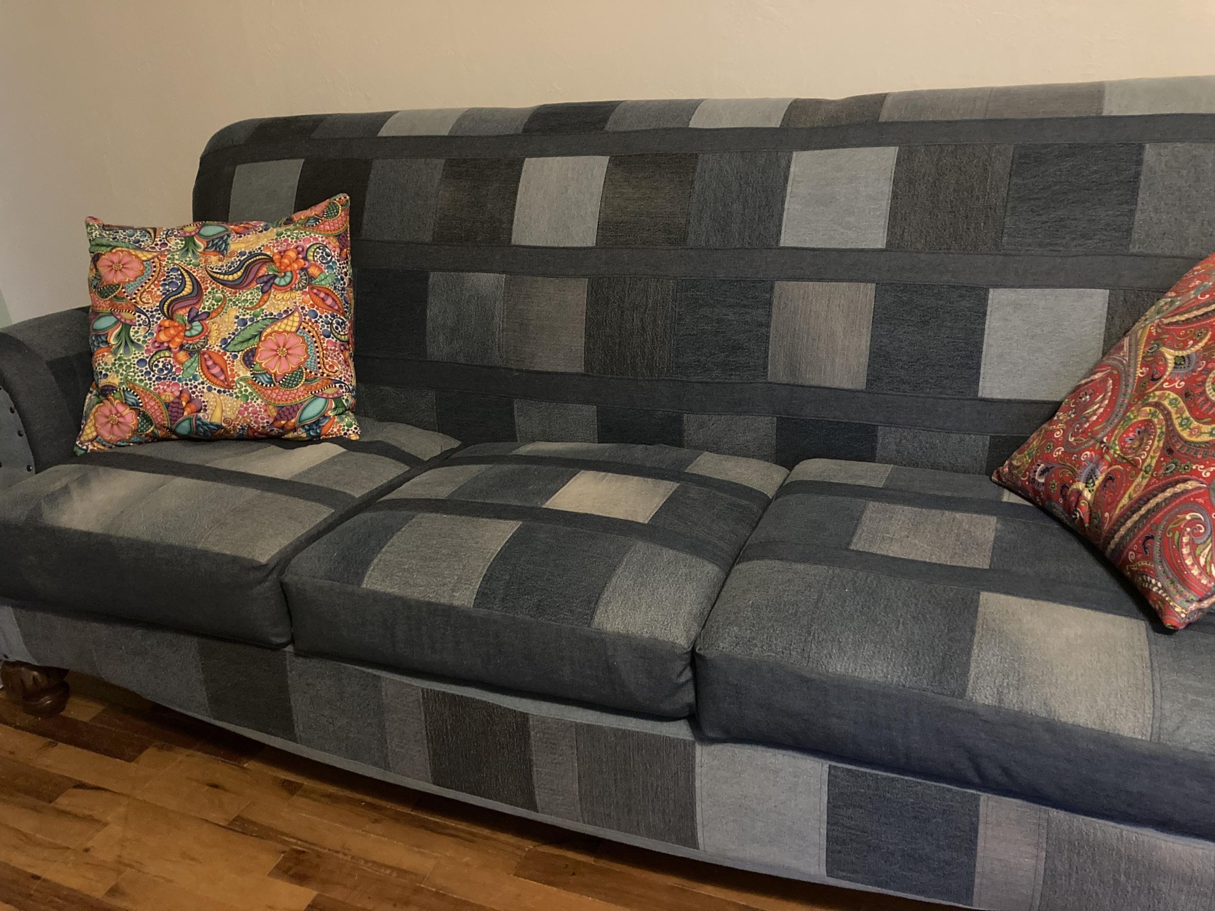 Reupholster a Couch With Old Jeans : 10 Steps (with Pictures ...