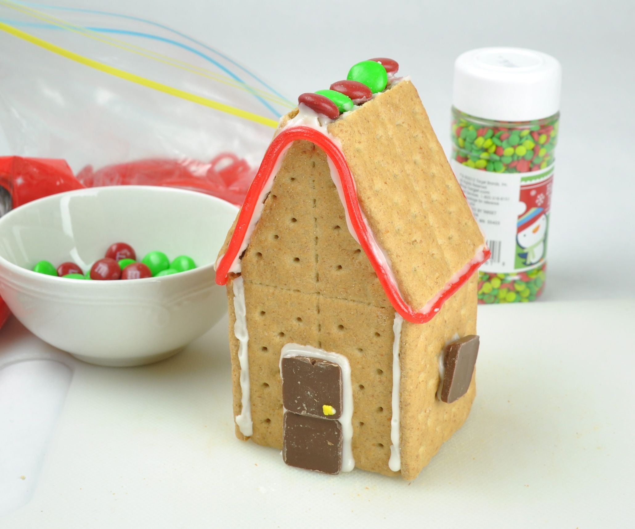 Graham Cracker "Gingerbread" House for Kids : 6 Steps (with Pictures ...