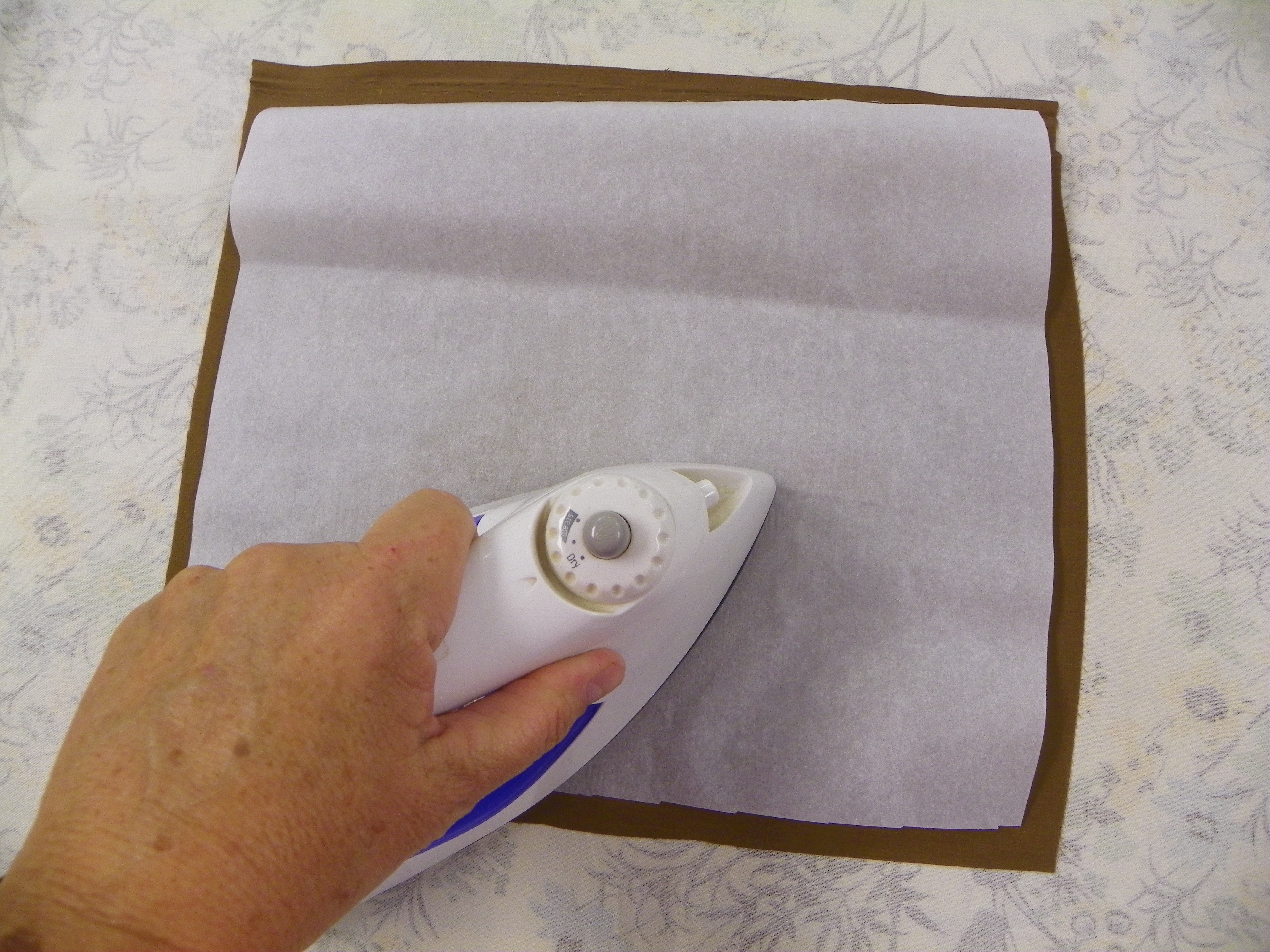 Button Tree Wall Art : 5 Steps - Instructables