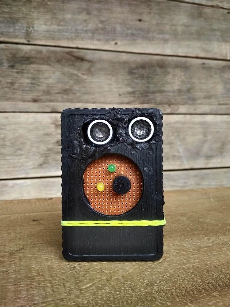 Social Distancing Device : 4 Steps - Instructables
