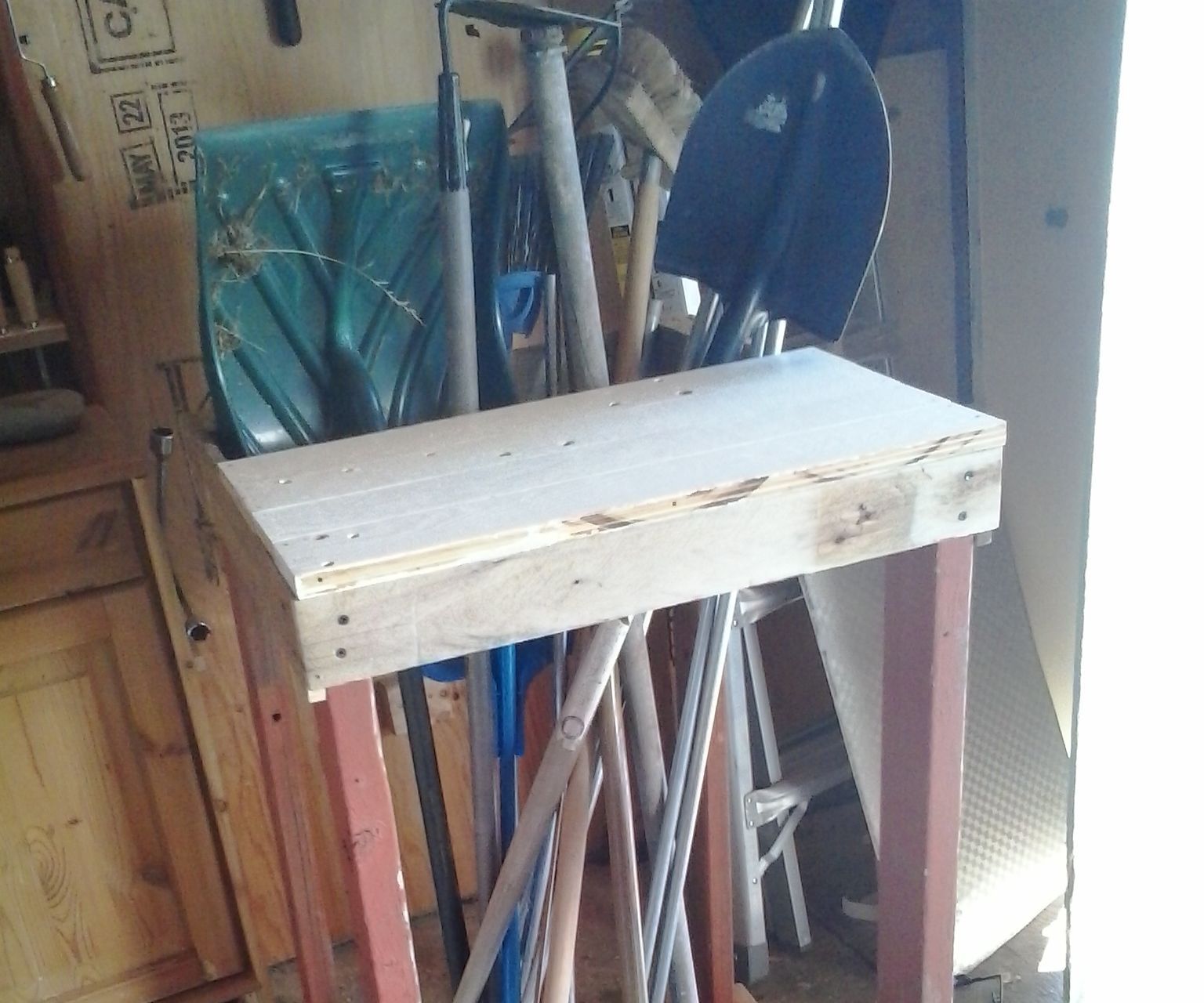 Long Handle Tool Stand - Instructables