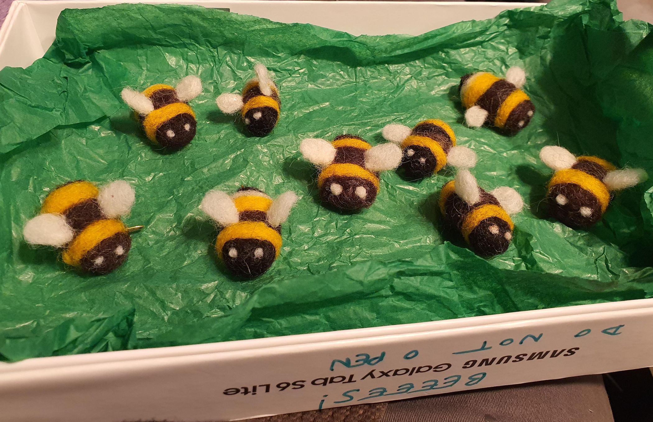 Felt Bumble Bee : 8 Steps (with Pictures) - Instructables