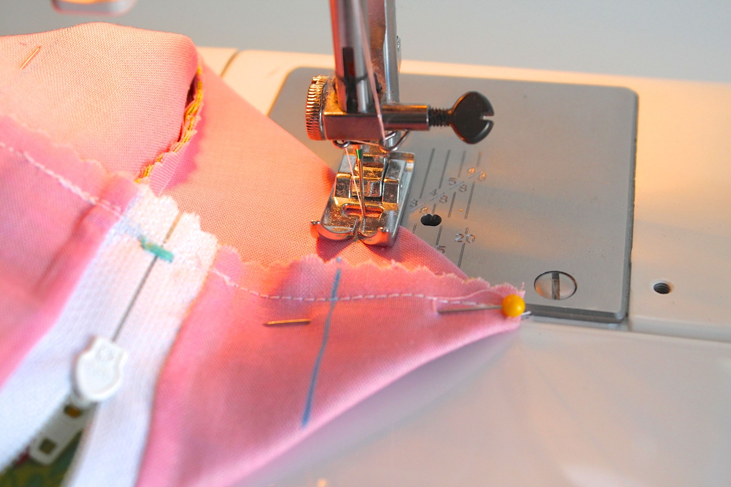 Zippered Pencil Case : 10 Steps (with Pictures) - Instructables