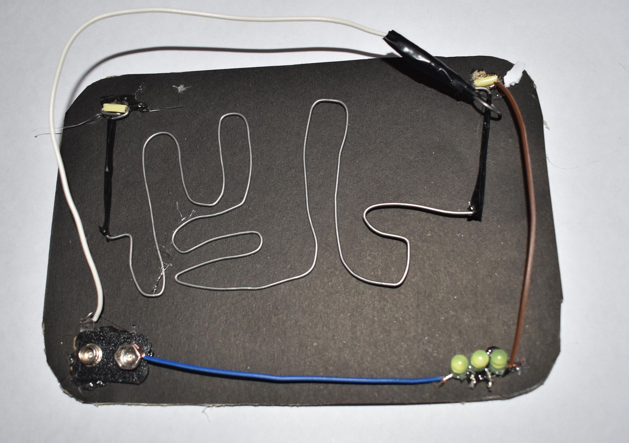 Mini Collapsible Buzz Wire Game : 8 Steps - Instructables
