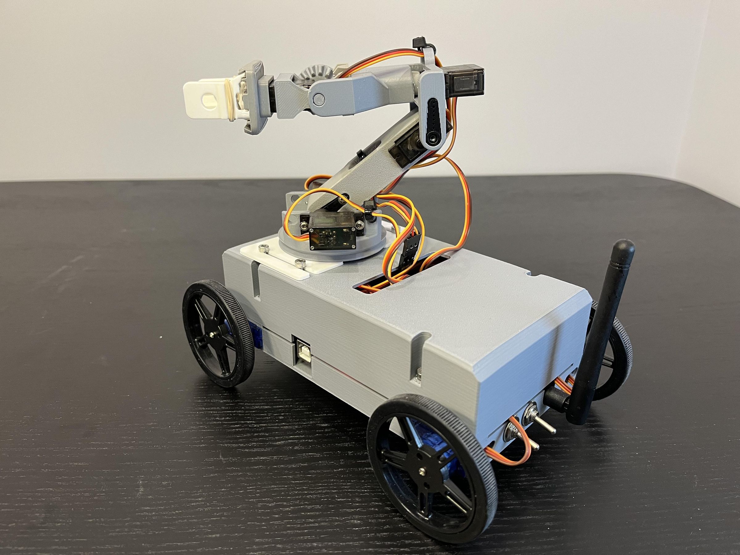 3D Printed Arduino Servo Platform With Robotic Arm : 4 Steps ...