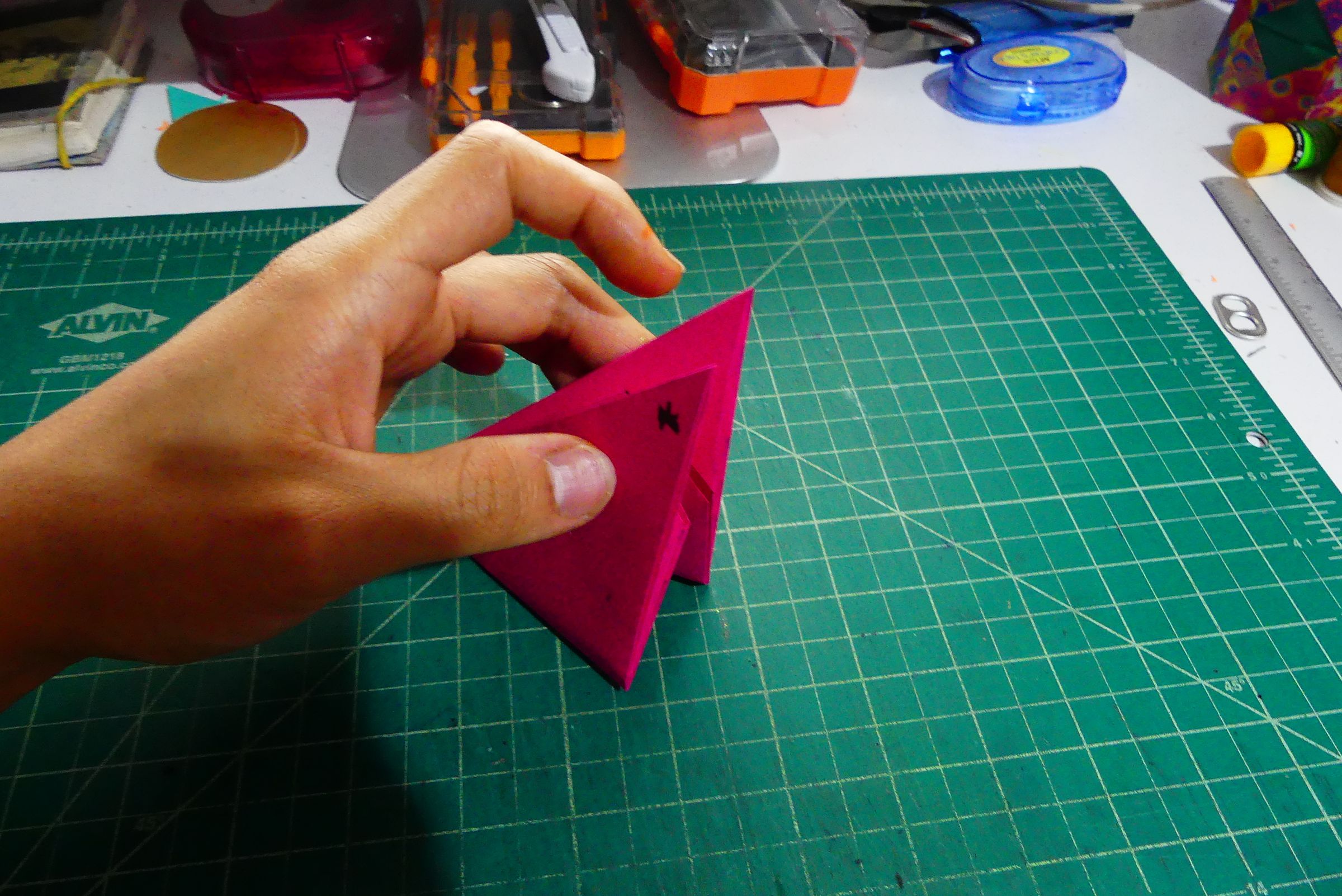 Gigant Origami Thunder. : 4 Steps - Instructables
