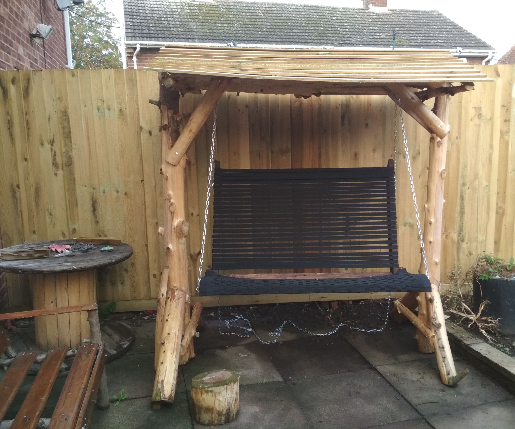 Rustic Wooden Swing Chair : 5 Steps (with Pictures) - Instructables